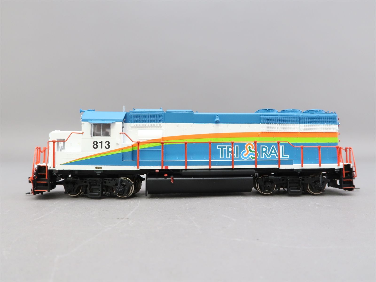 HO Brass Model - OMI 5128 MP MoPac as TR Tri-Rail GP50 #813 - Pro Paint ...