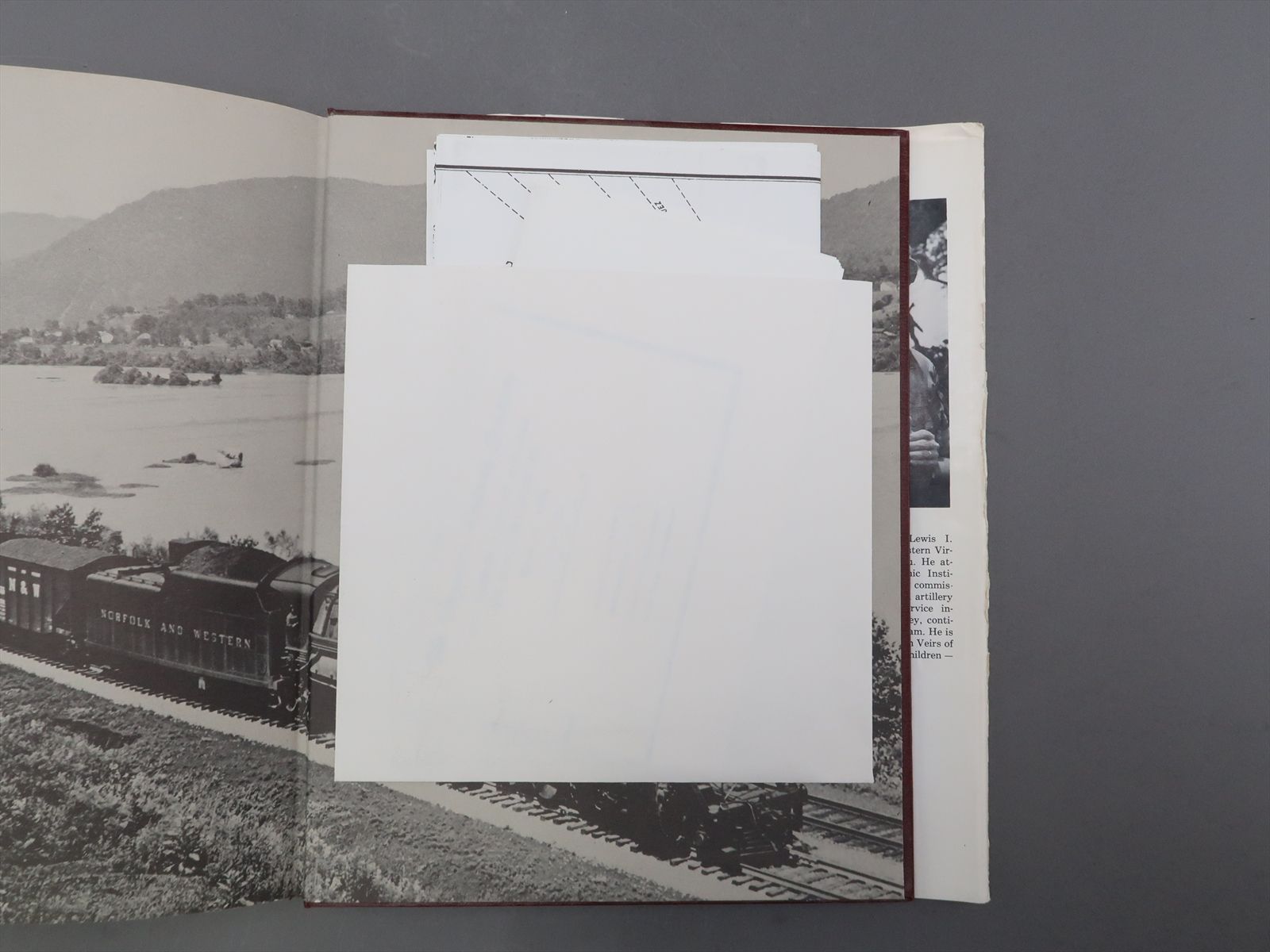 Railroad Book - N&W: Giant of Steam - Major Lewis Ingles Jeffries - 333 ...