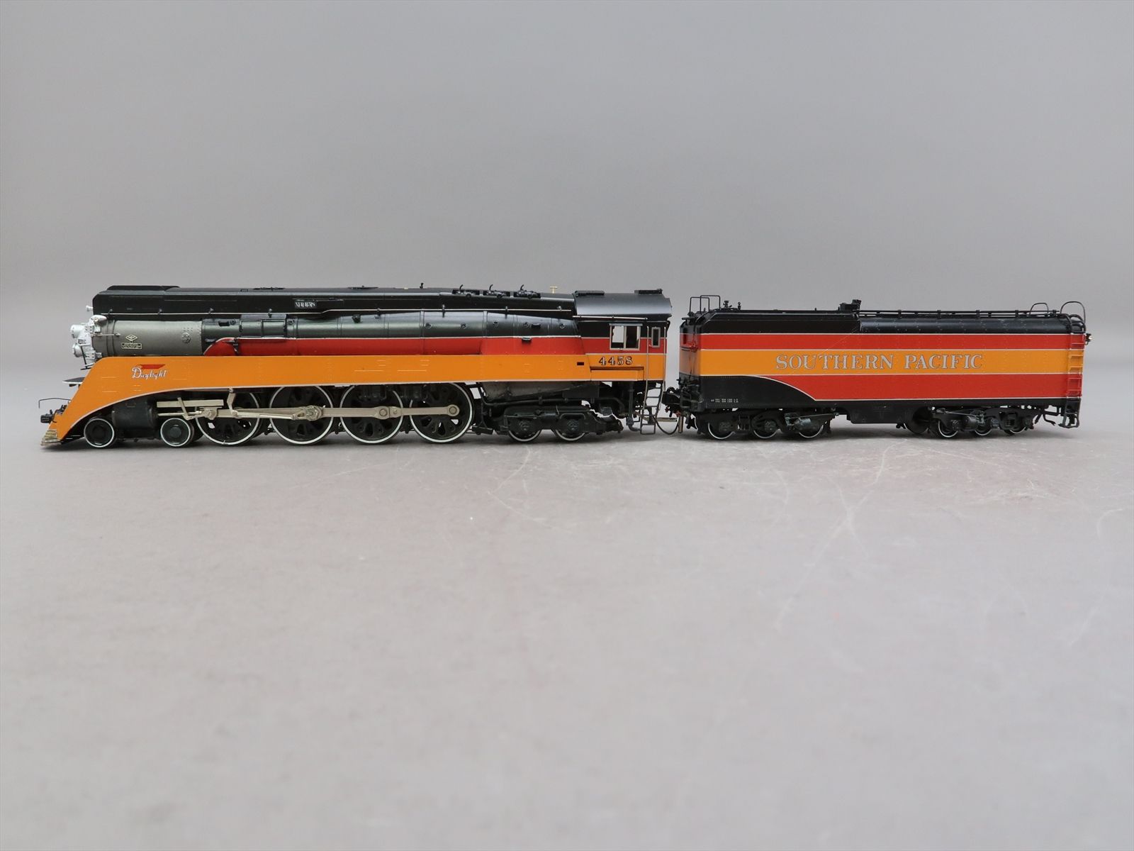 HO Brass Model - OMI 4507.1 SP Southern Pacific GS-5 4-8-4 Streamlined Daylight Skyline Casing ...