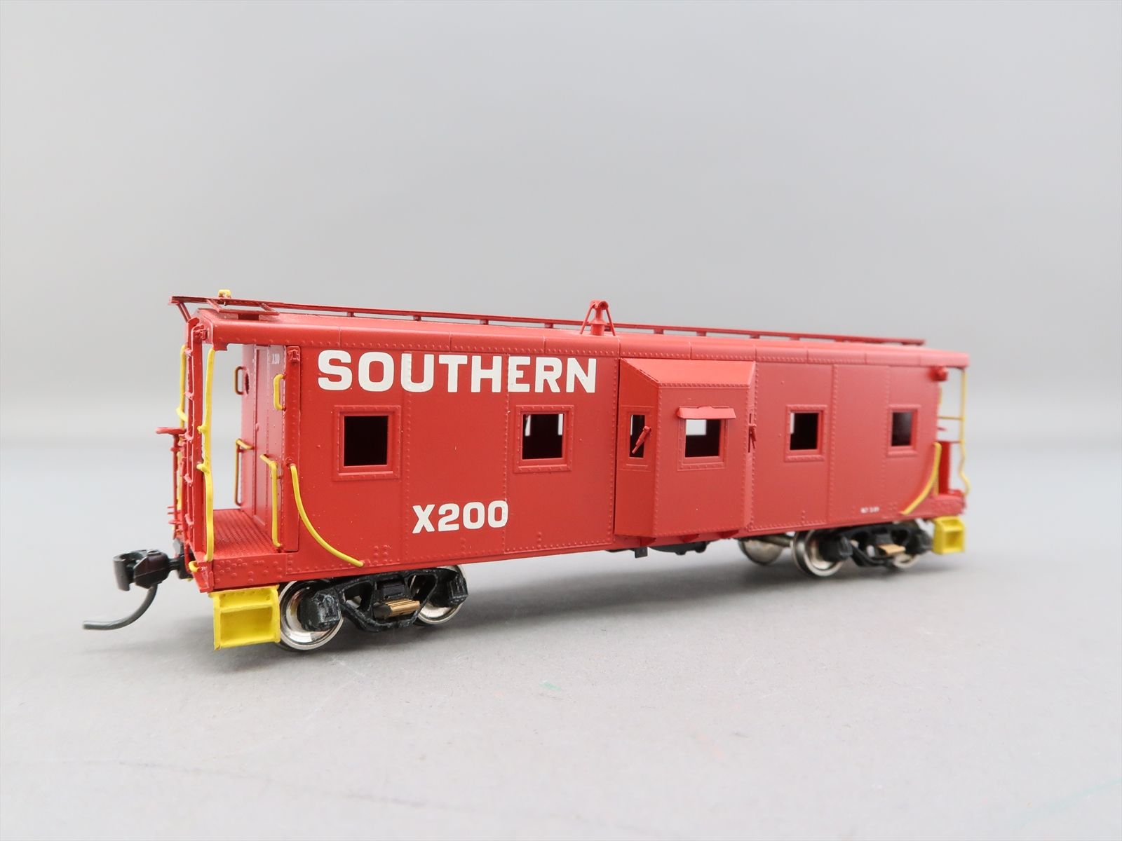HO Brass Model - OMI 1261 SOU Southern Steel B-W Caboose Round Roof ...
