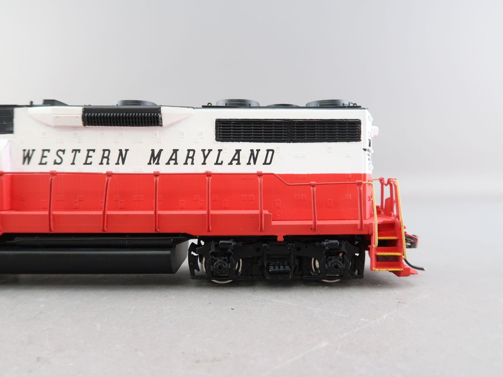 HO Brass Model - Oriental WM Western Maryland EMD GP35 Low Hood #3576 ...