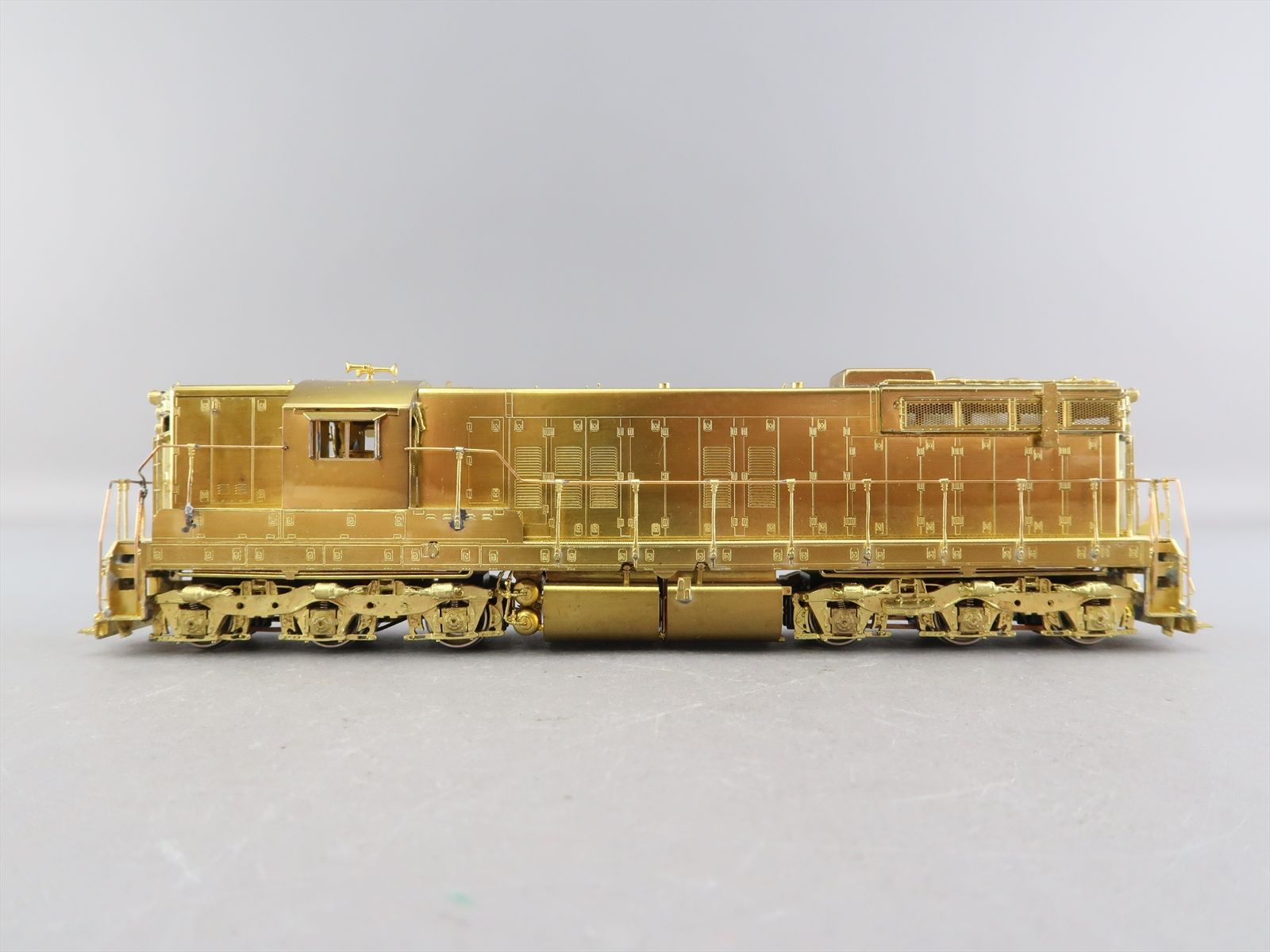 HO Brass Model - OMI 5162 C&NW Chicago & Northwestern SD7 #1660 - 1664 ...