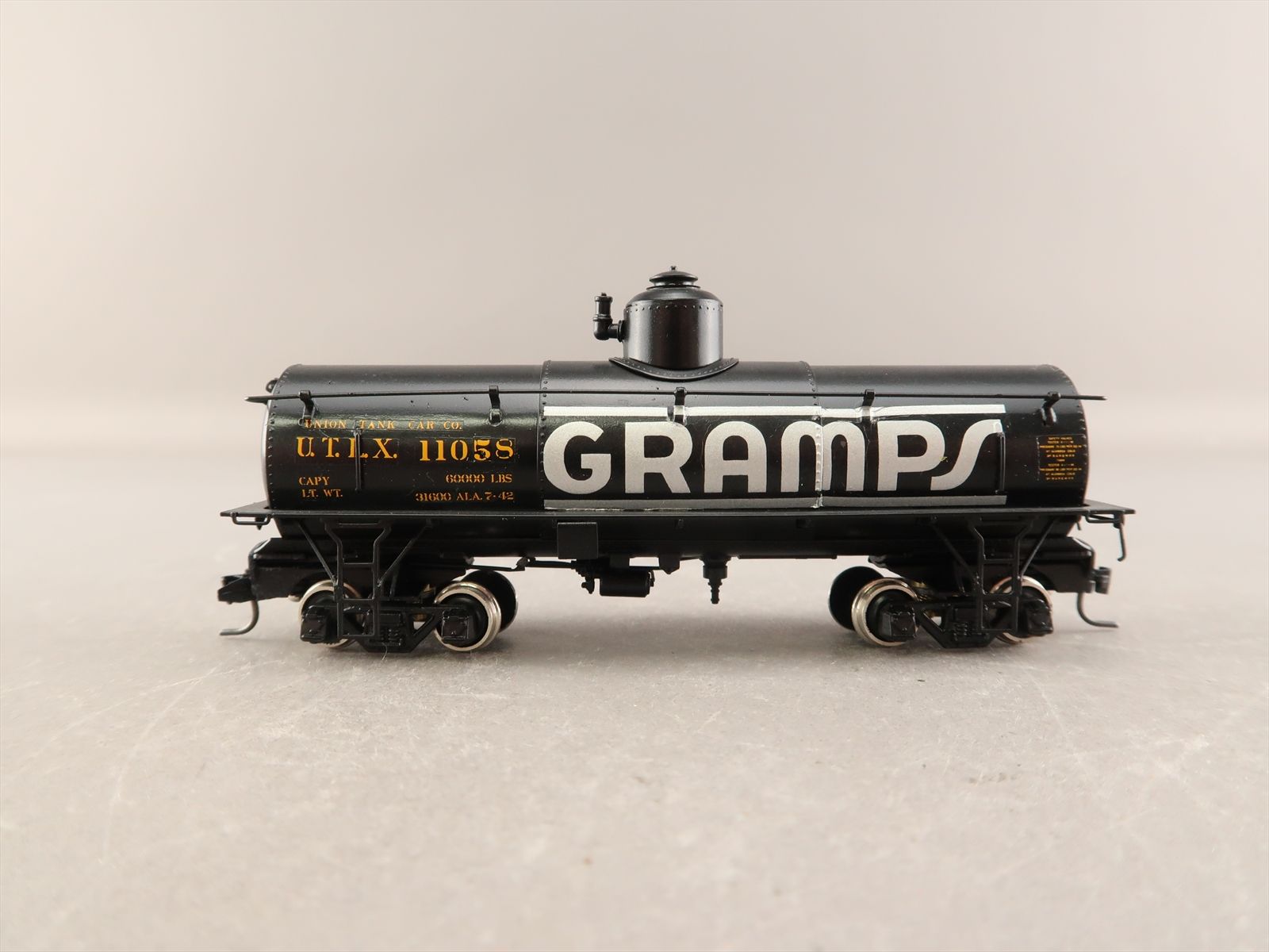 HOn3 Brass Model - Fomras UTLX Gramps Frameless Tank Car #11058 - F/P ...