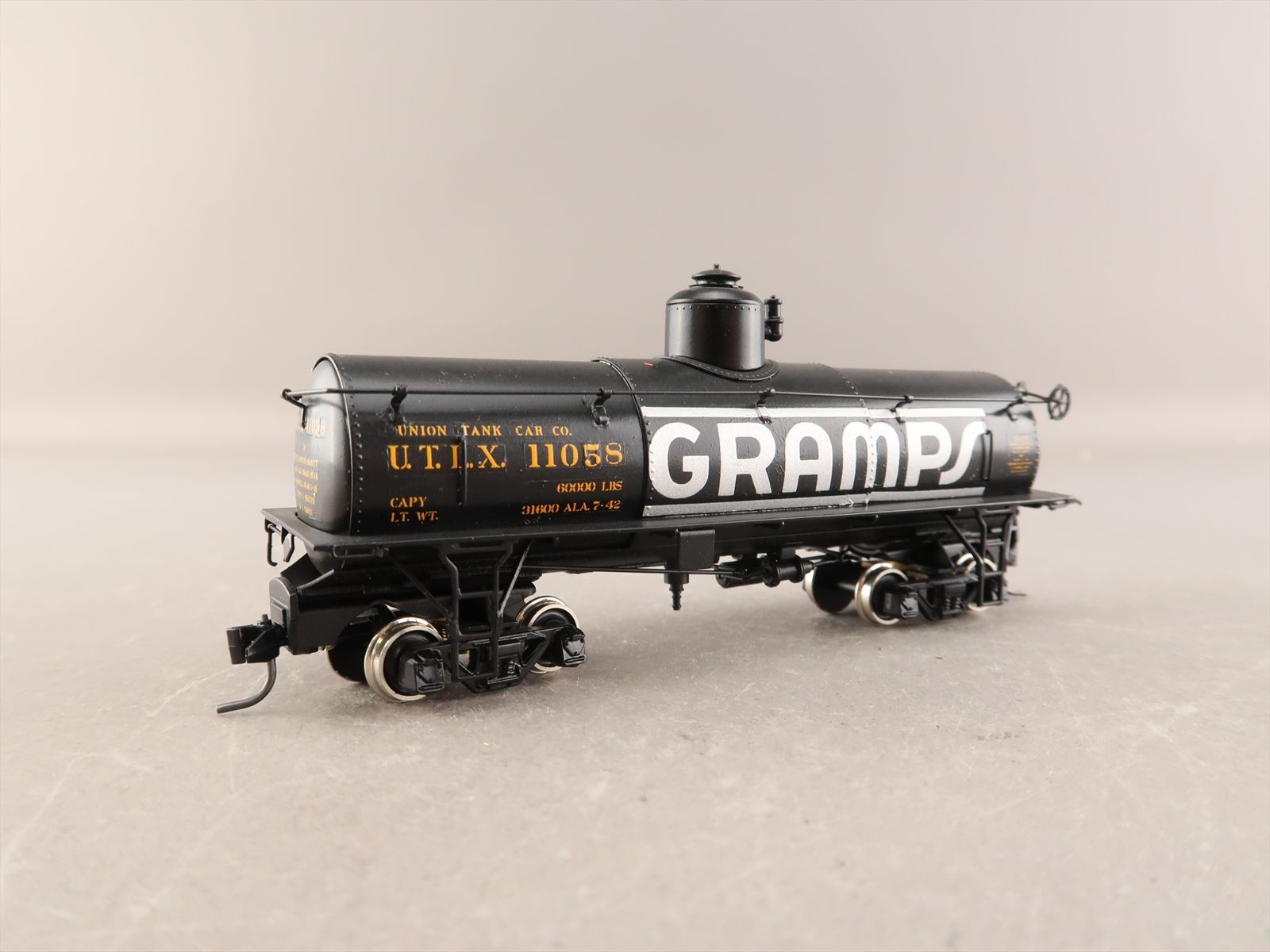 HOn3 Brass Model - Fomras UTLX Gramps Frameless Tank Car #11058 - F/P ...