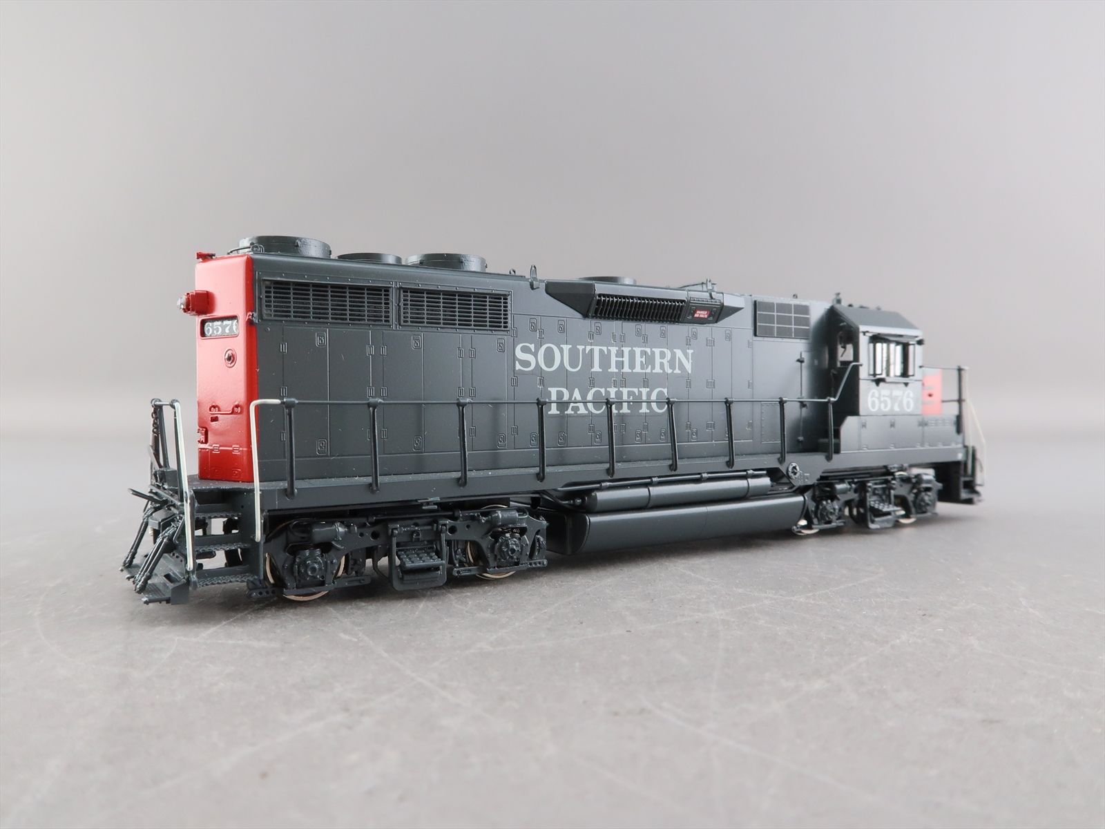 HO Brass Model - OMI 5057 SP Southern Pacific GP-35 Bloody Nose Scarlet / Gray #6576 - Custom ...