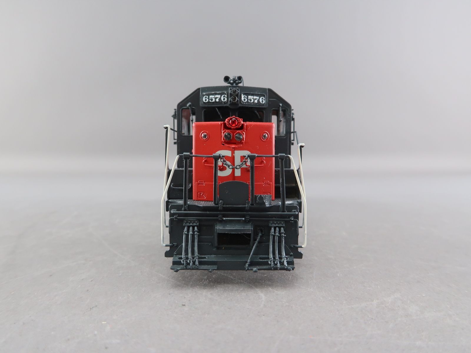HO Brass Model - OMI 5057 SP Southern Pacific GP-35 Bloody Nose Scarlet ...