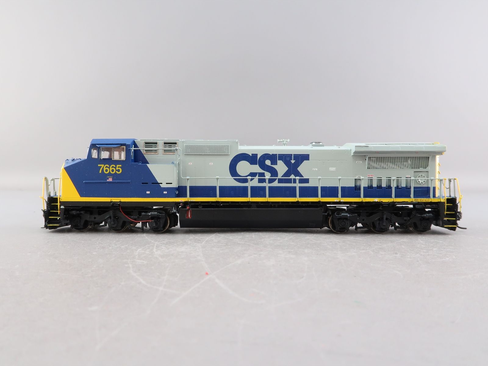 HO Brass Model - OMI 5838.1 CSX CW40-8 #7665 - F/P CPOMI - 1992 Run - Ajin
