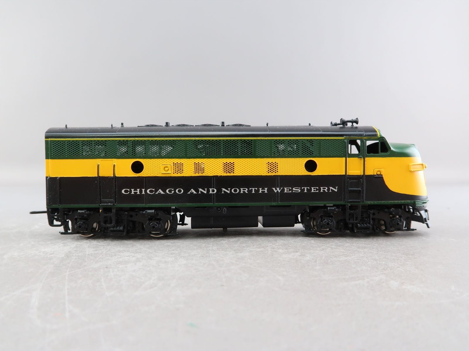 HO Brass Model - Oriental P907A C&NW Chicago & Northwestern F3 F3A Phase II Freight - F/P - 1989 ...