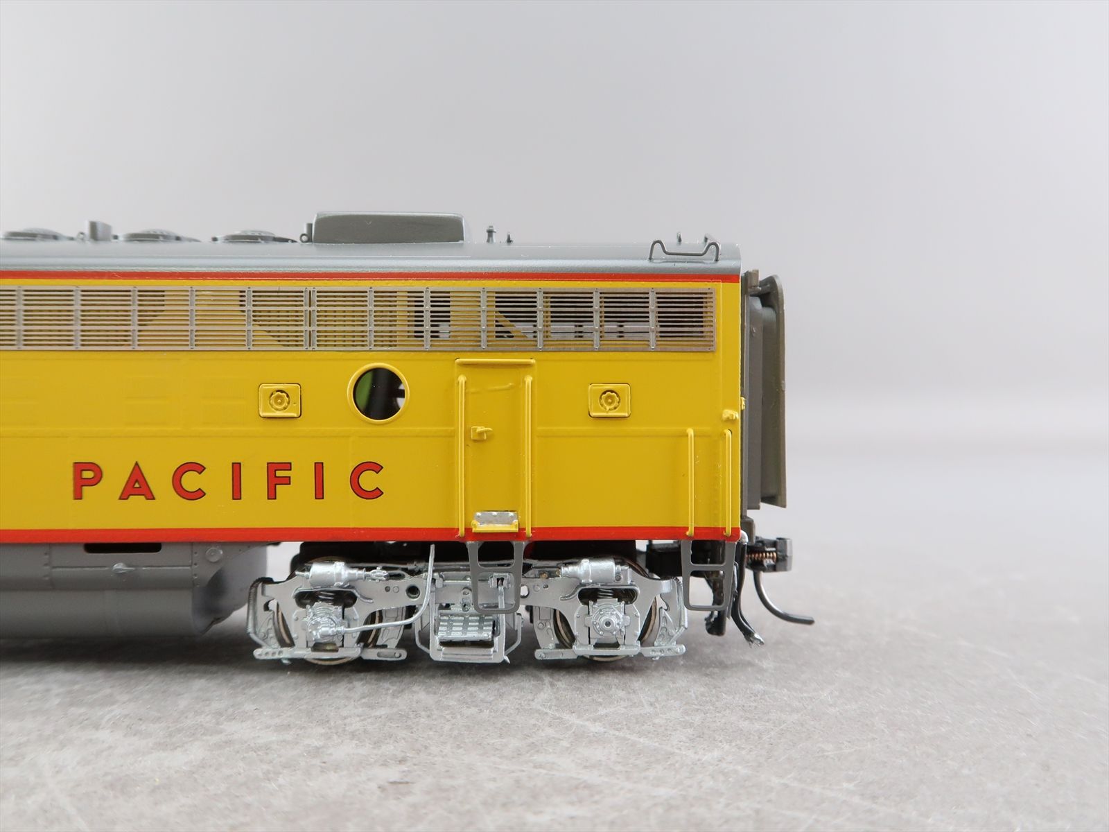 HO Brass Model - OMI 6519 UP Union Pacific F9 F9A F9Am #526 - Pro Paint - 1992 Run - Ajin
