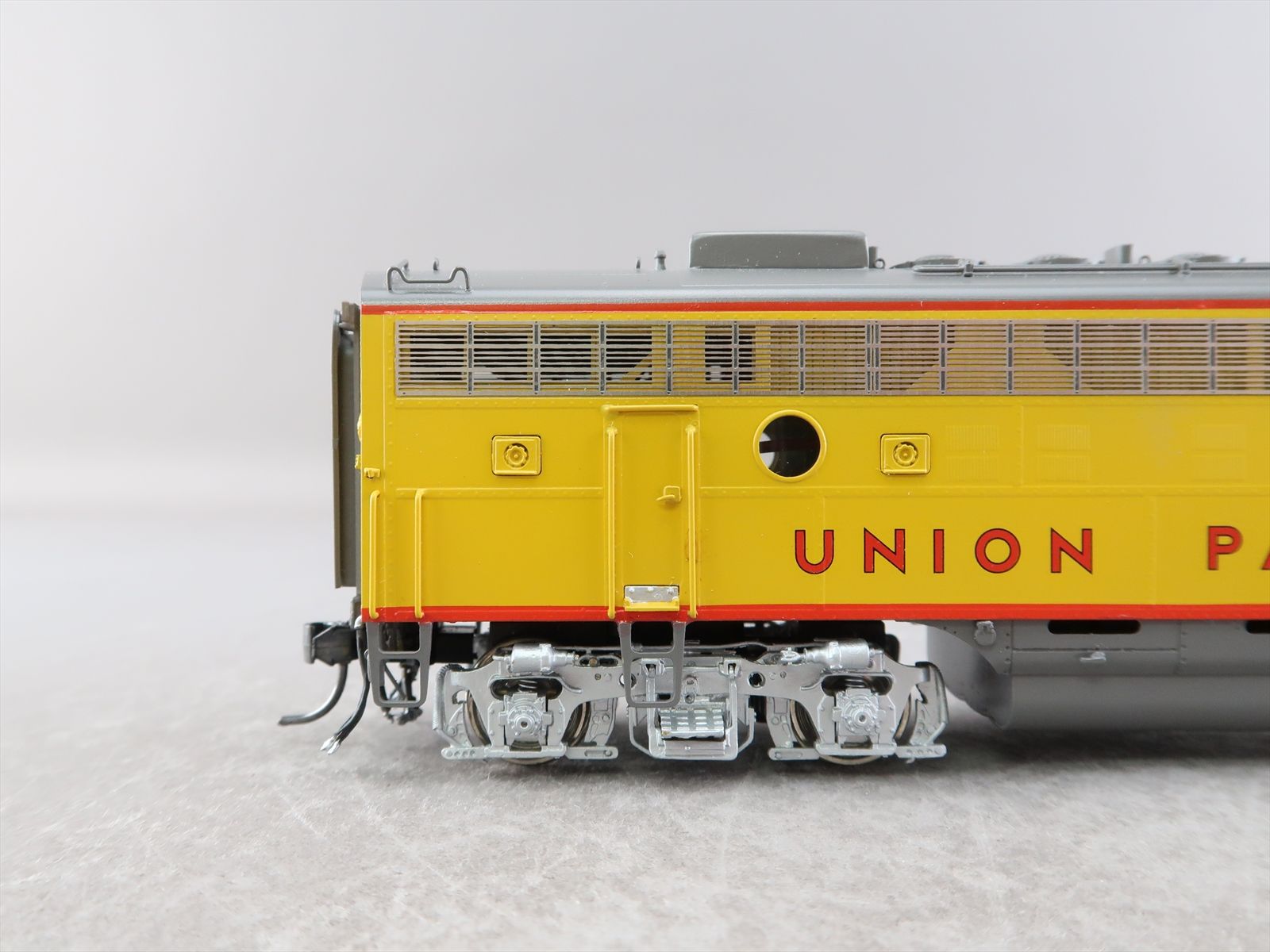 HO Brass Model - OMI 6519 UP Union Pacific F9 F9A F9Am #526 - Pro Paint - 1992 Run - Ajin