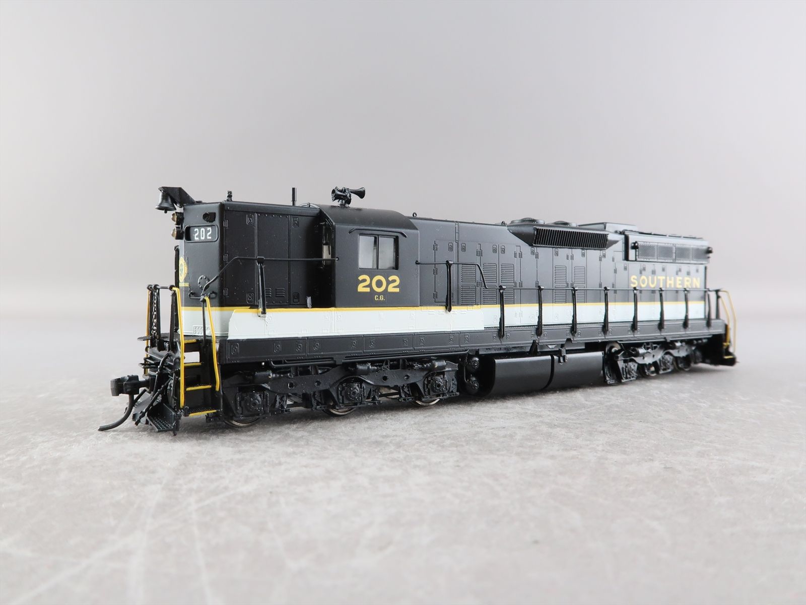 HO Brass Model - OMI 5177 SOU Southern SD9 Phase II #202 - Custom ...