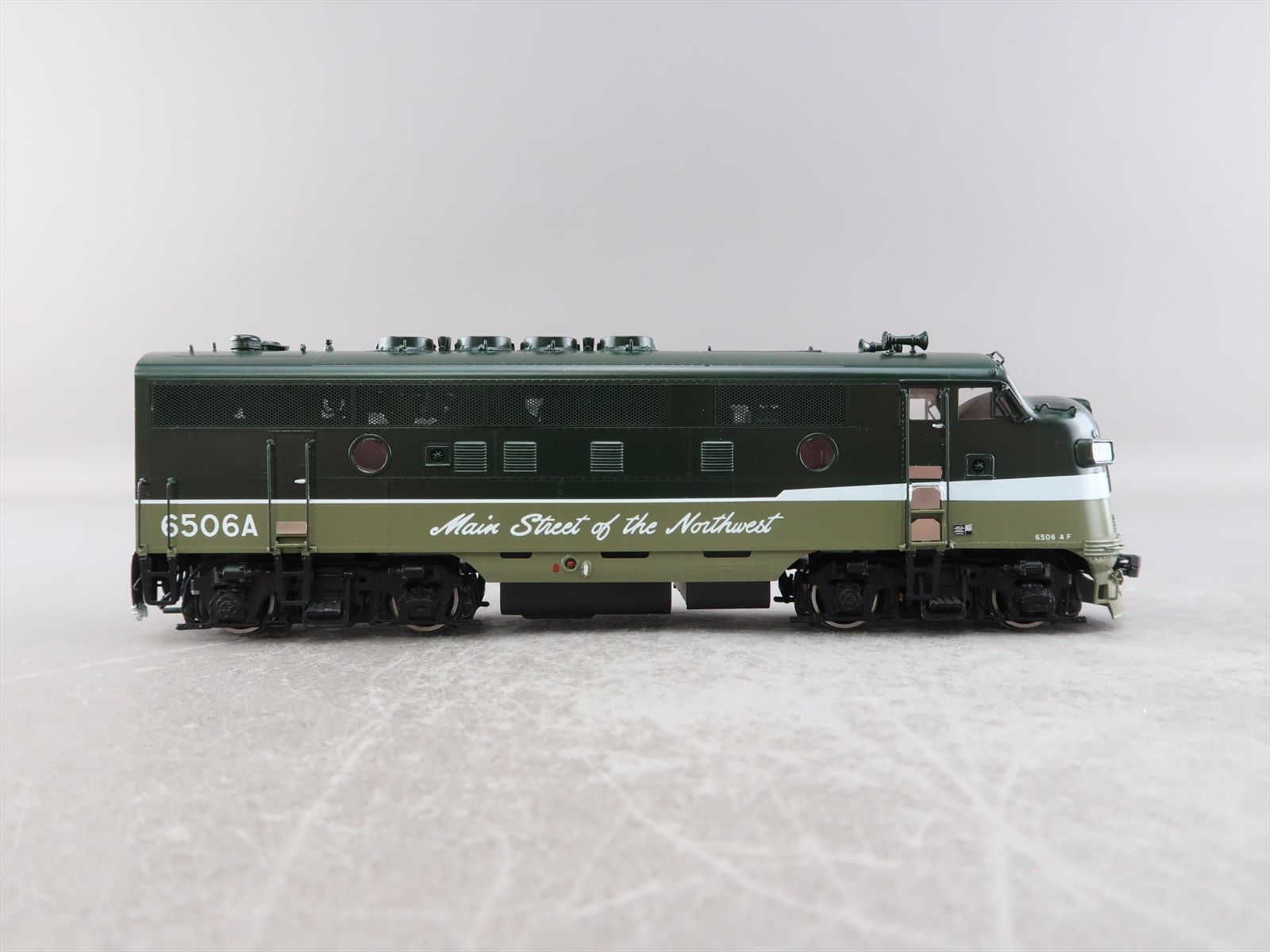 HO Brass Model - CIL 2281.1 NP Northern Pacific F3 / F5 F3A F3B F5A ...