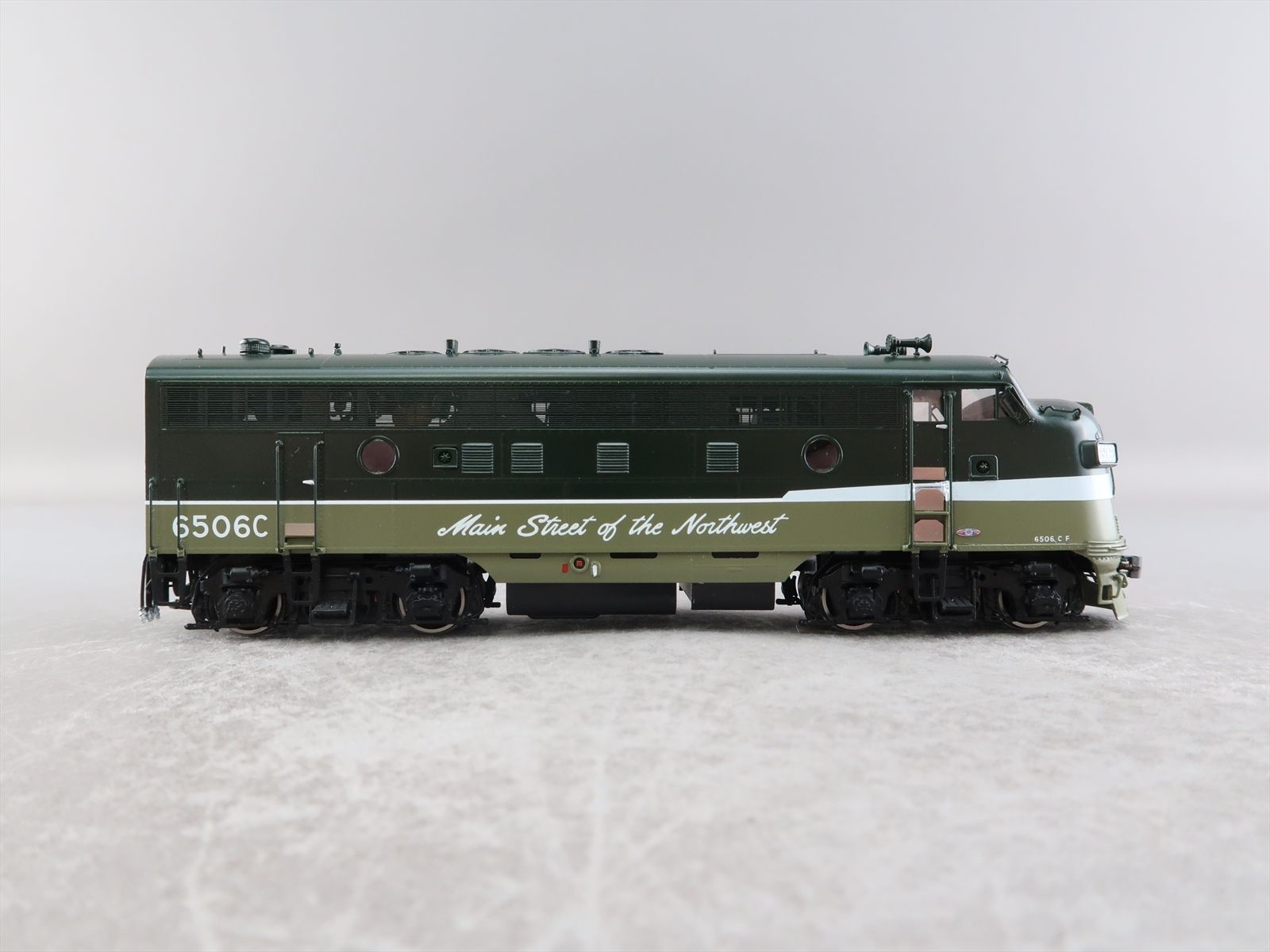 HO Brass Model - CIL 2281.1 NP Northern Pacific F3 / F5 F3A F3B F5A ...