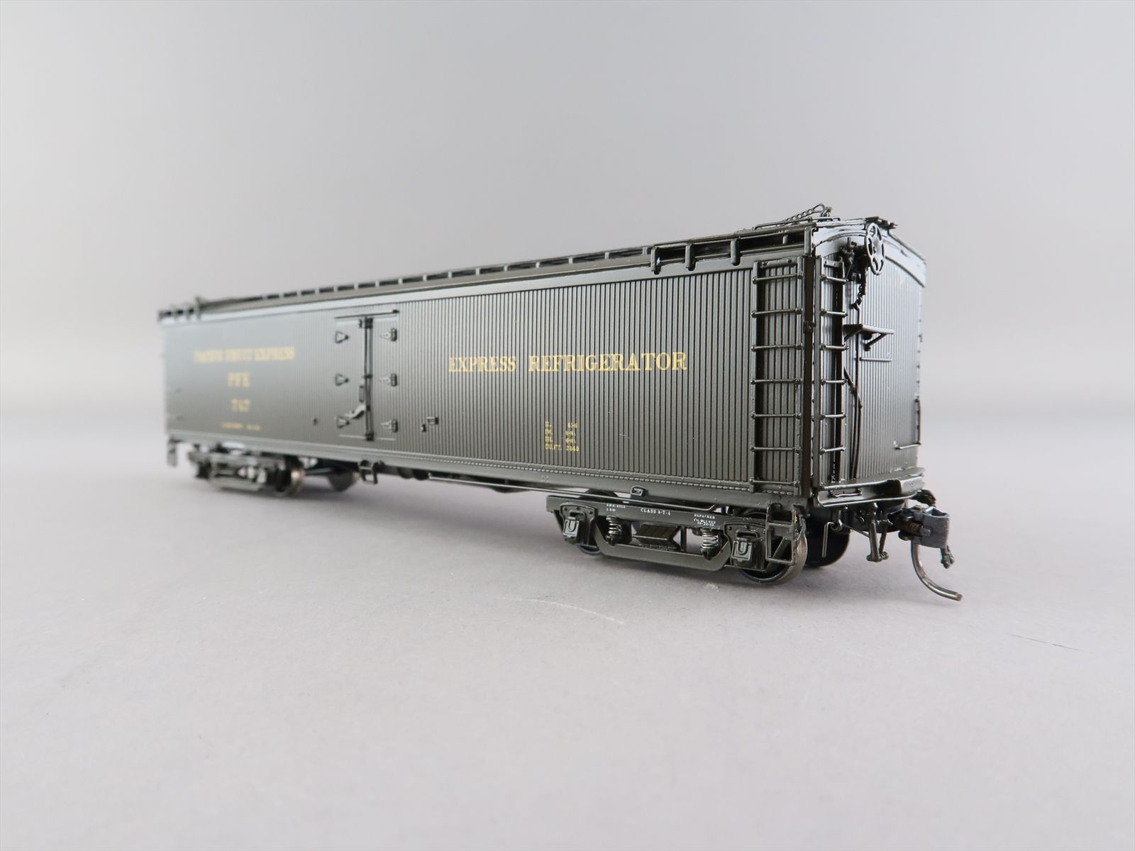 HO Brass Model - CIL 2530.1 PFE Pacific Fruit Express Reefer ...