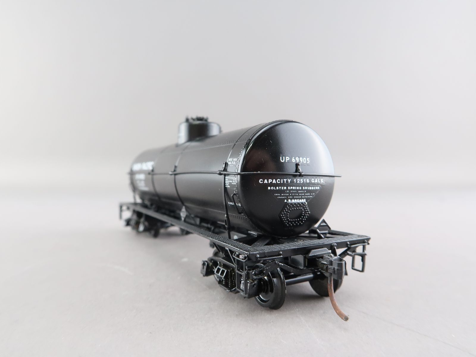 HO Brass Model - OMI 1304.3 UP Union Pacific Tank Car from MOW Weed Sprayer Black #69905 - F/P ...