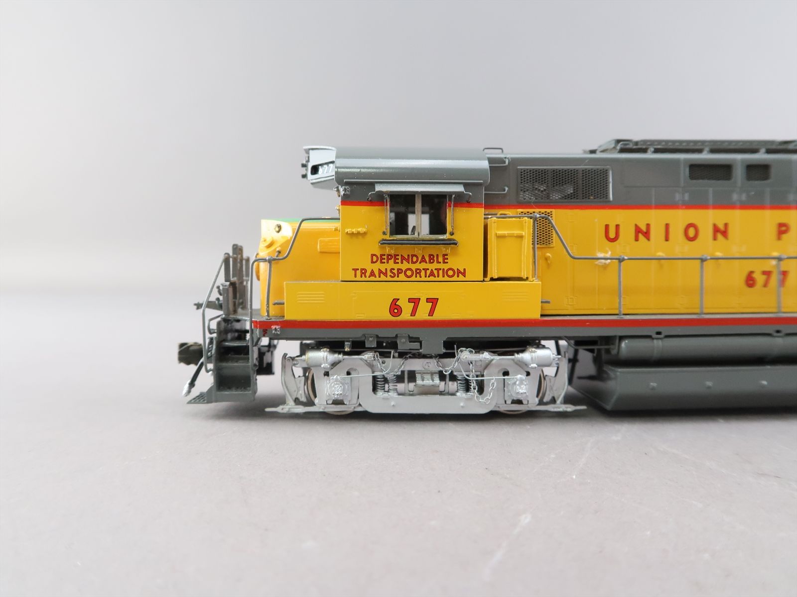 HO Brass Model - OMI 5989 UP Union Pacific RS-27 / DL-640 #677 Ex-Demo - Pro Paint - 1992 Run - Ajin