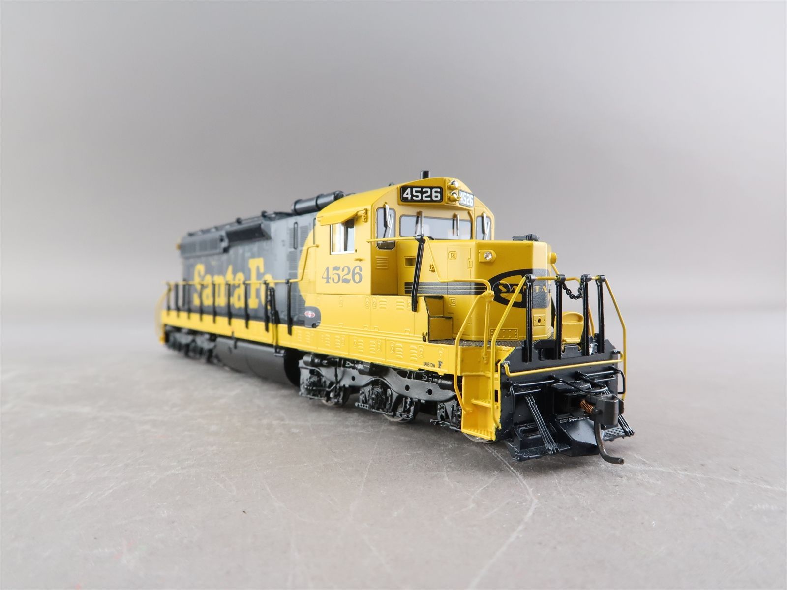 HO Brass Model - OMI 6759.1 AT&SF Santa Fe SD24 Blue/Yellow Warbonnet ...