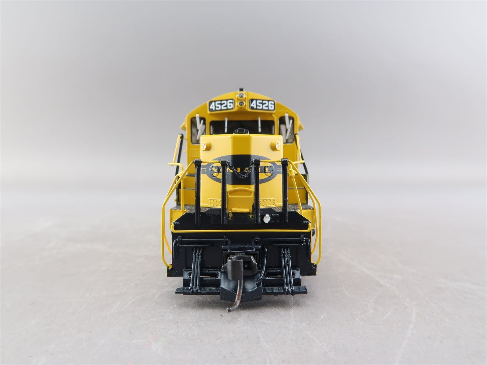 HO Brass Model - OMI 6759.1 AT&SF Santa Fe SD24 Blue/Yellow Warbonnet ...