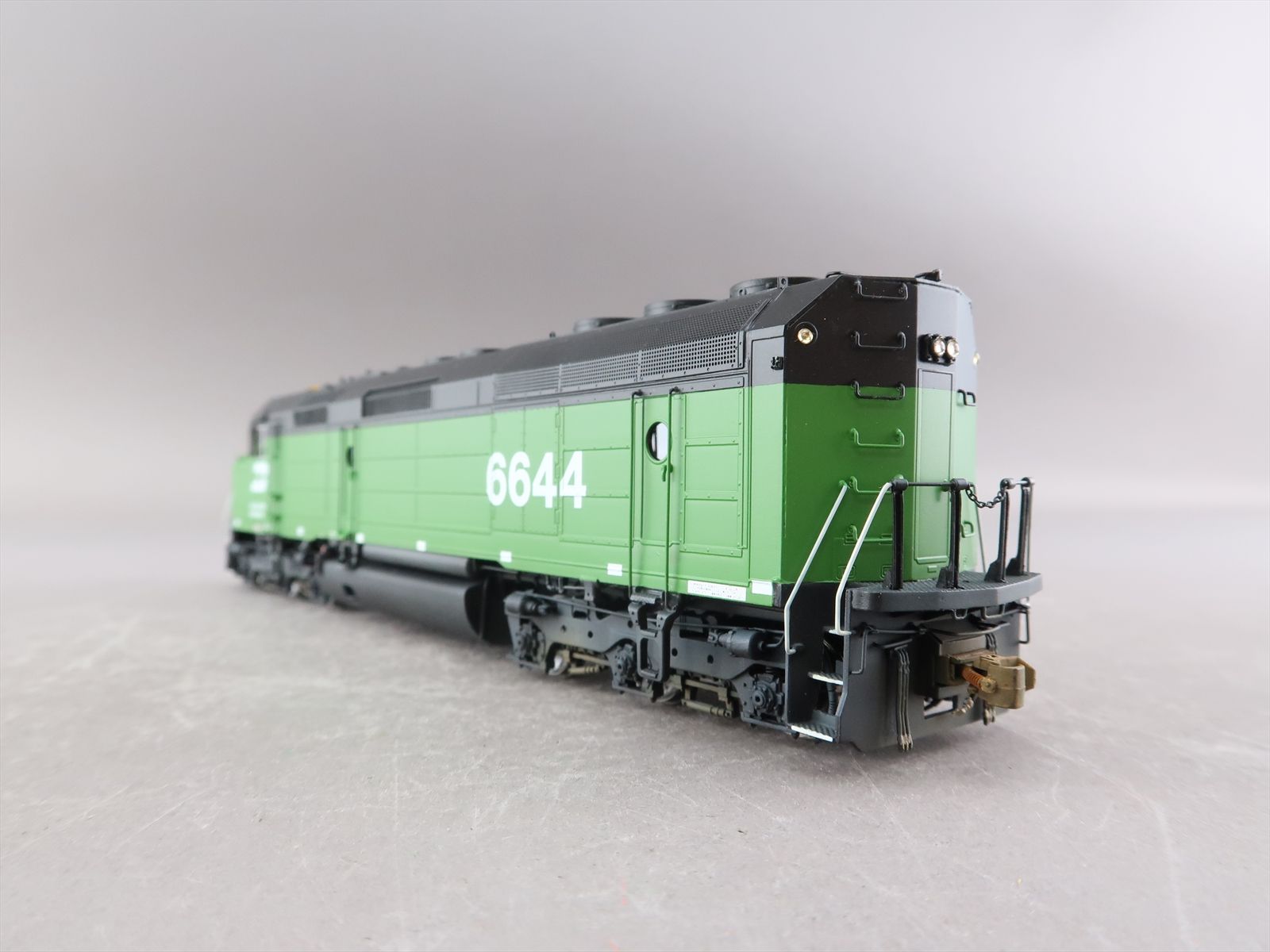 HO Brass Model - OMI 5686 BN Burlington Northern F45 #6644 - Custom + Weathered - 1998 Run - Ajin