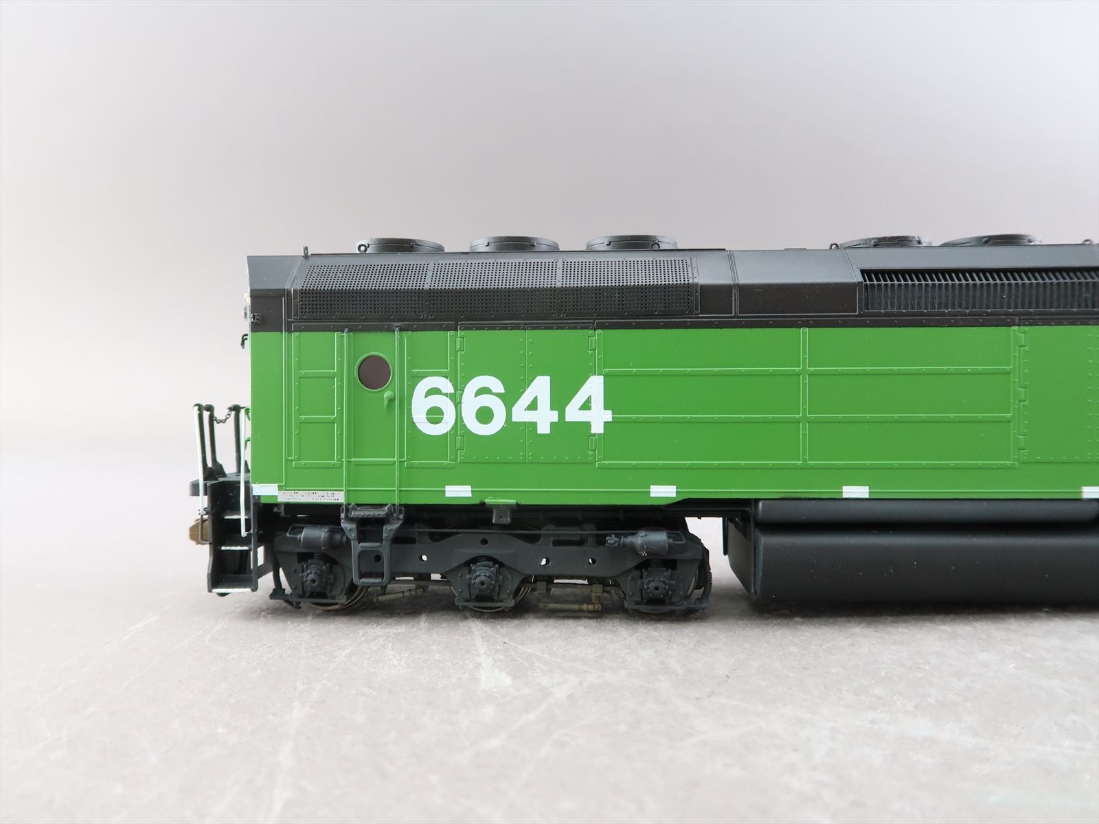 HO Brass Model - OMI 5686 BN Burlington Northern F45 #6644 - Custom + Weathered - 1998 Run - Ajin