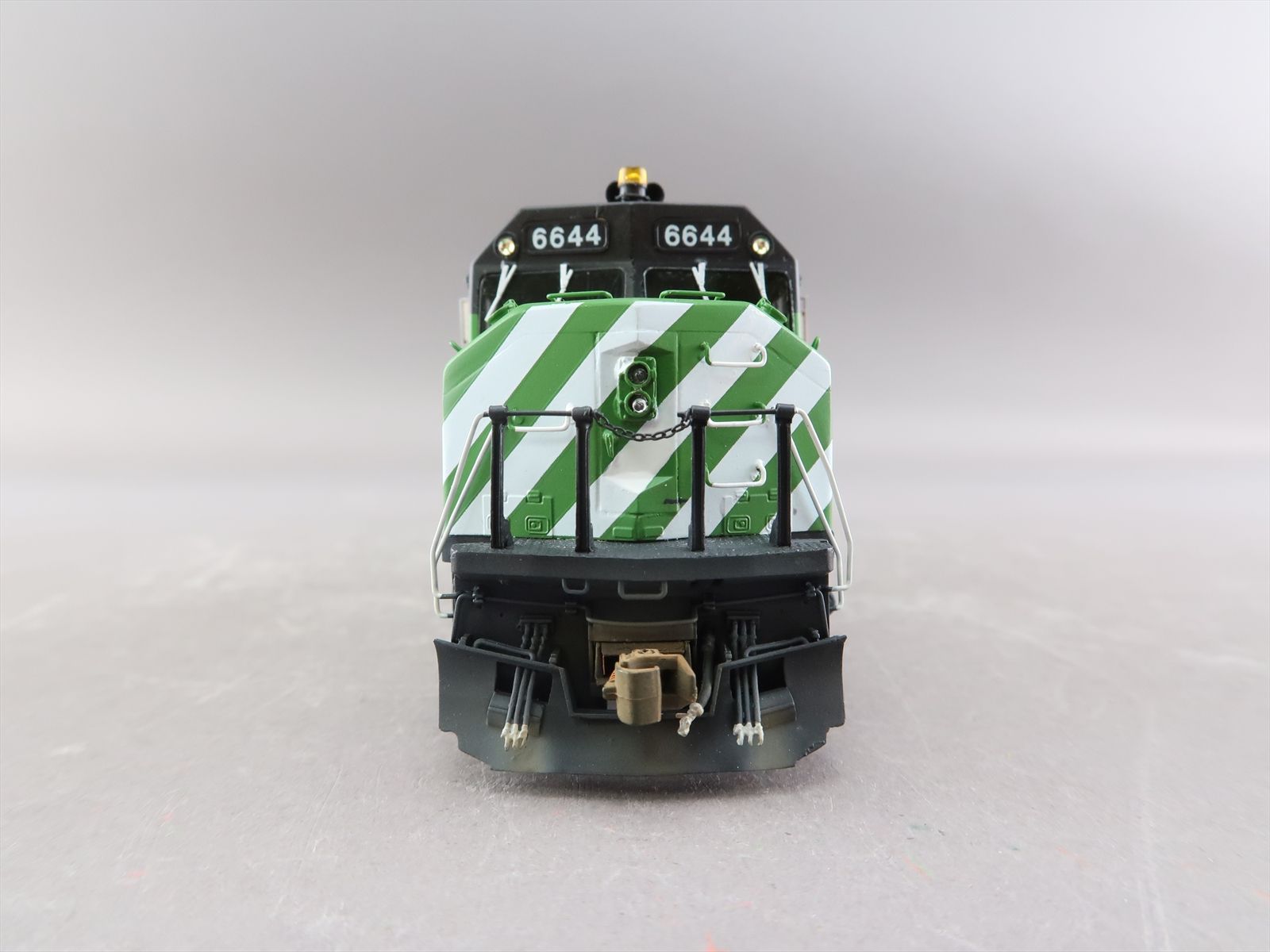 HO Brass Model - OMI 5686 BN Burlington Northern F45 #6644 - Custom + Weathered - 1998 Run - Ajin