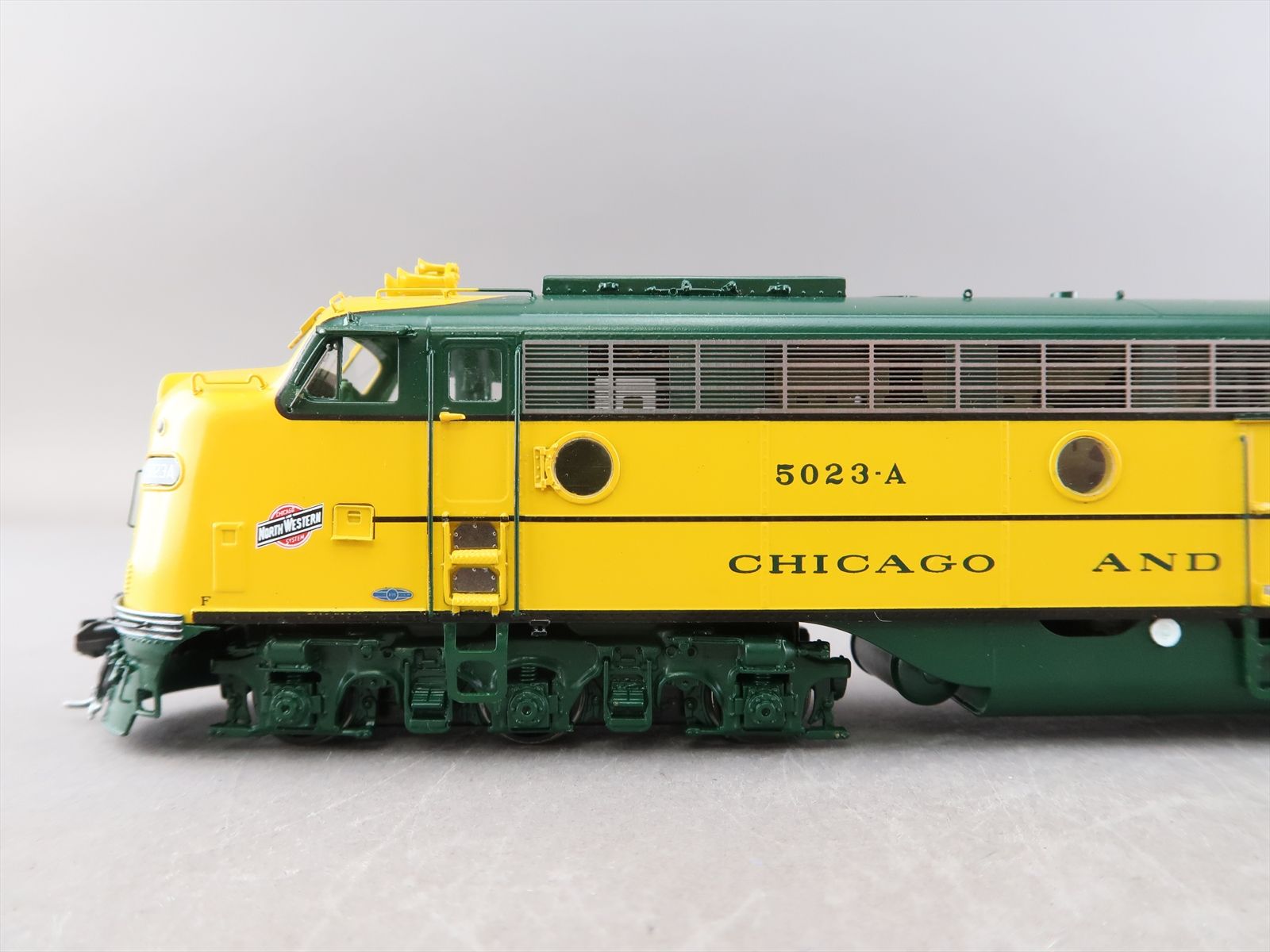 HO Brass Model - CIL 2438.1 C&NW Chicago & Northwestern E8 E8A A-A ...