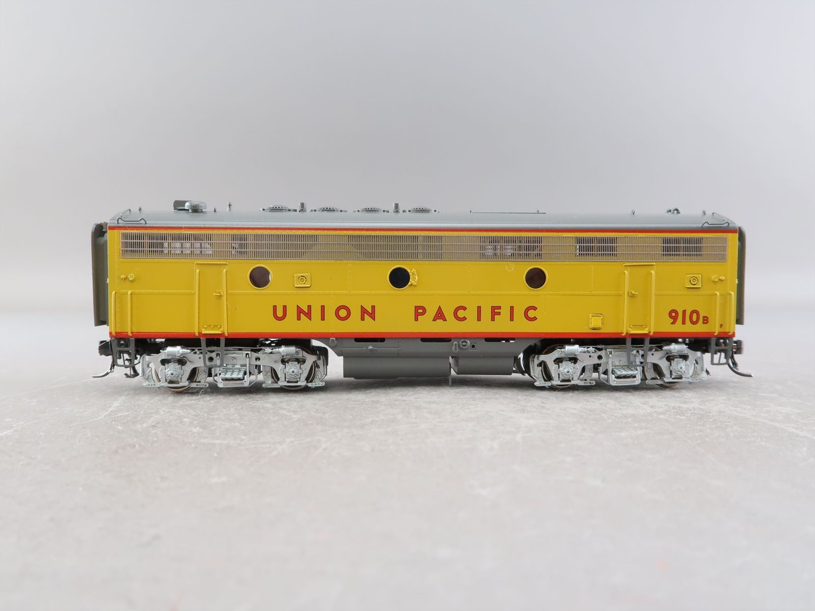 HO Brass Model - OMI 6486 UP Union Pacific F7 F7B #910B - Pro Paint ...
