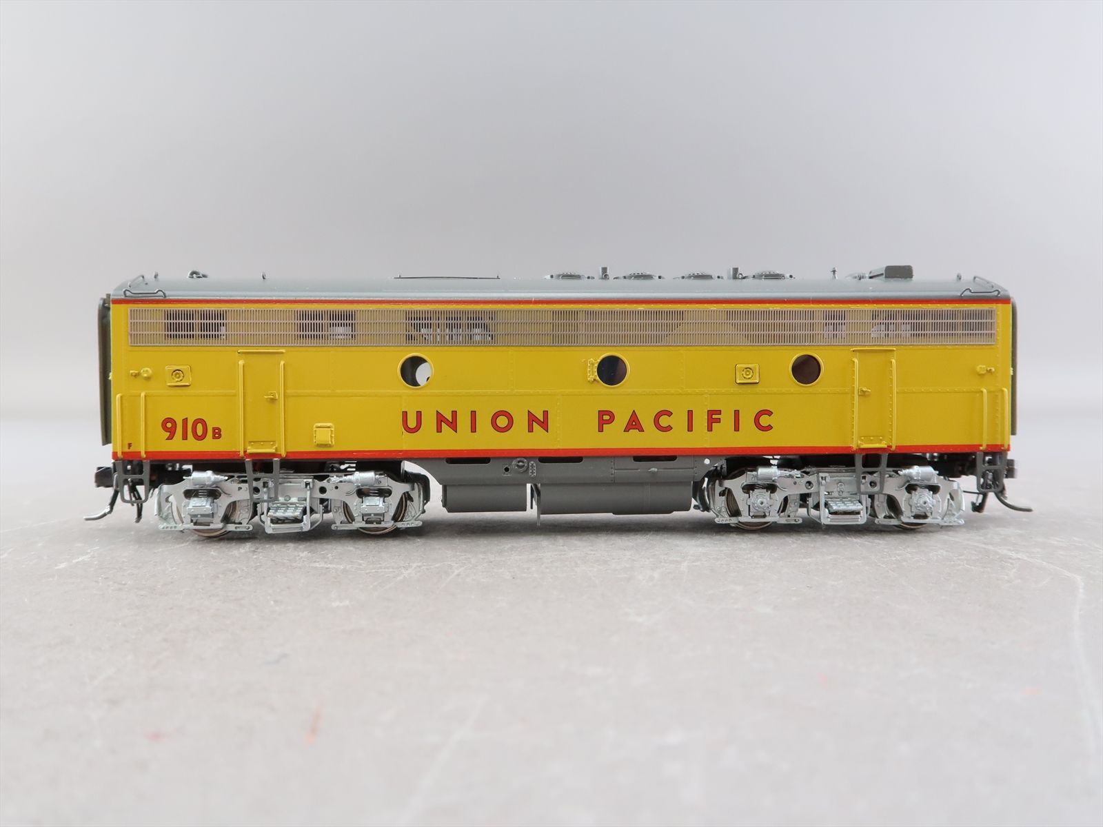 HO Brass Model - OMI 6486 UP Union Pacific F7 F7B #910B - Pro Paint ...
