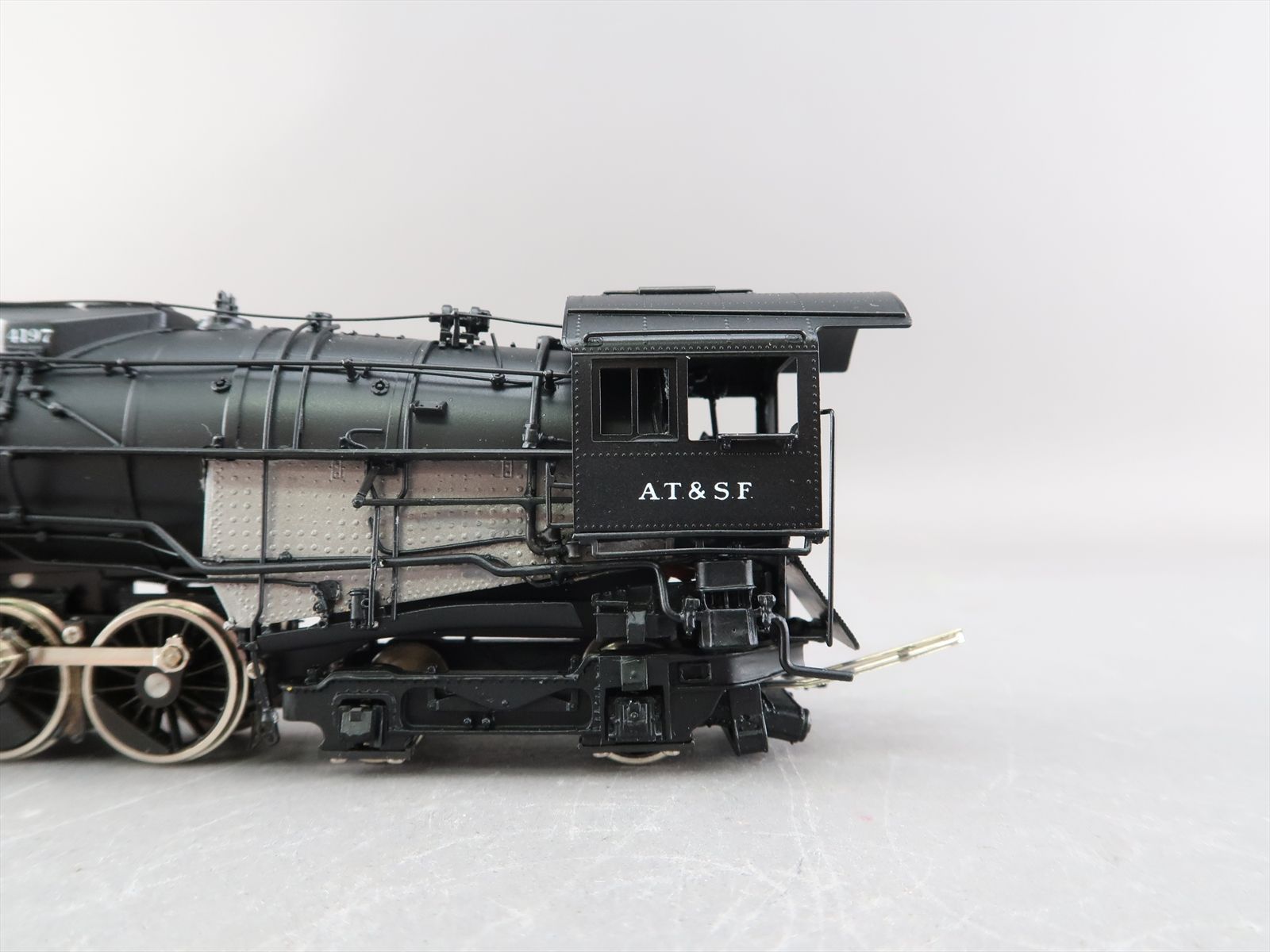 HO Brass Model - PSC 15516-1 AT&SF Santa Fe 2-8-4 Rebuilt w/ Elesco FWH #4197 - F/P - 1995 Run ...