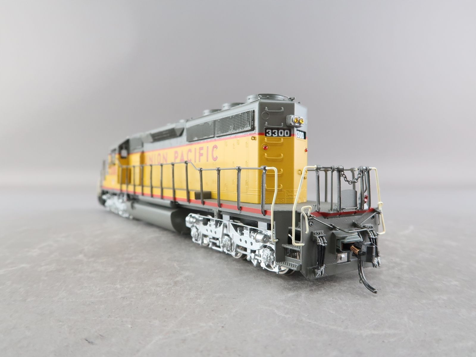 HO Brass Model - OMI 5330 UP Union Pacific SD40-2 Extended Range Dynamic Brakes Low Nose Late ...