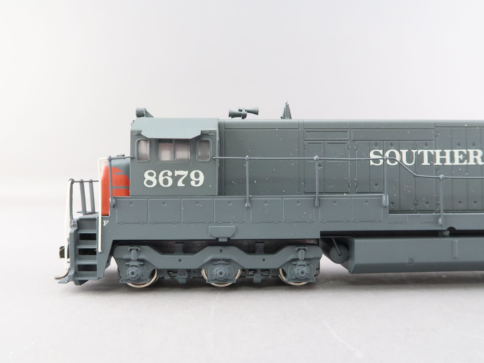 HO Brass Model - Alco D-137 SP Southern Pacific GE U33C #8679 - Custom - Kumata
