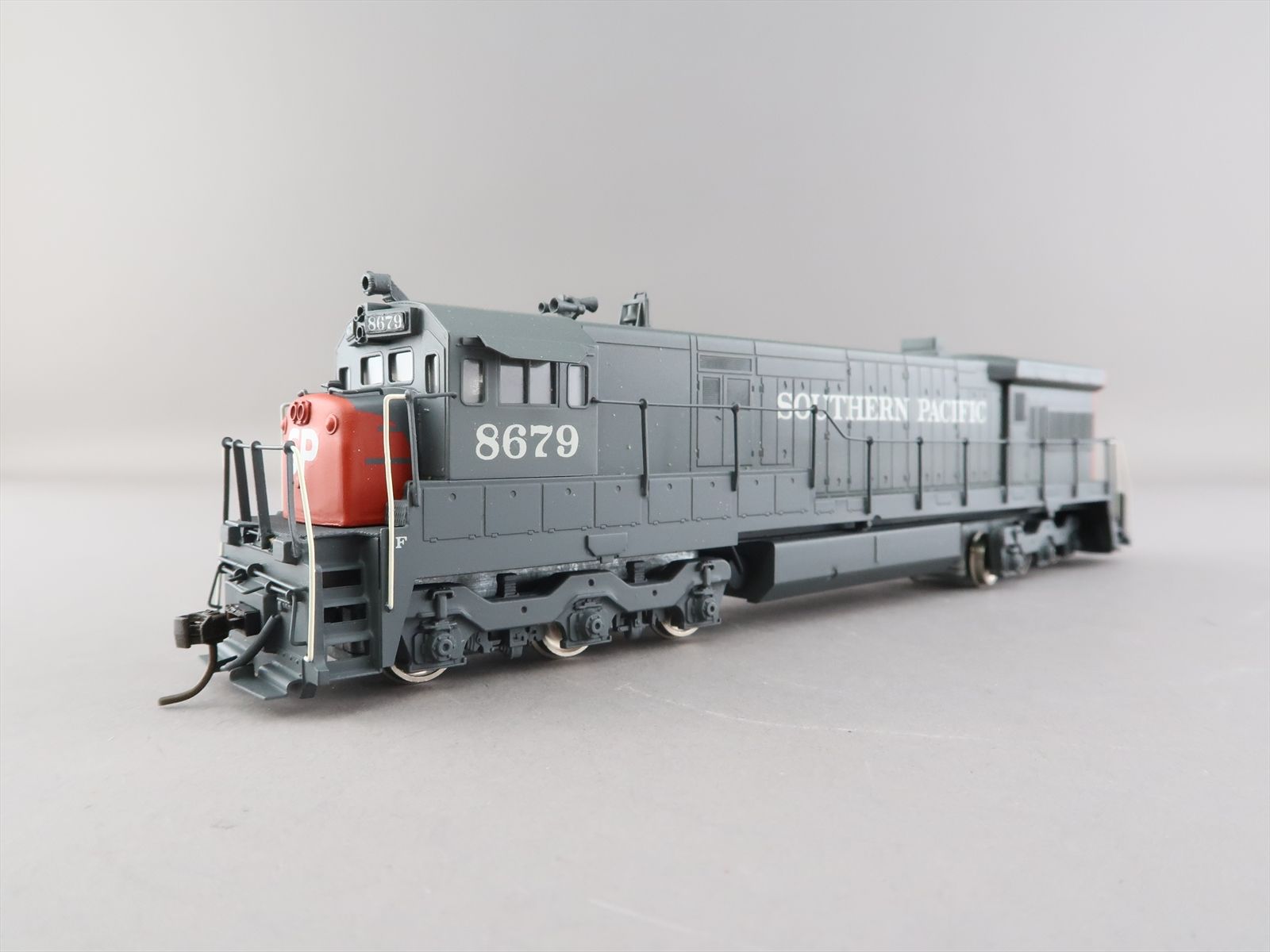 HO Brass Model - Alco D-137 SP Southern Pacific GE U33C #8679 - Custom - Kumata