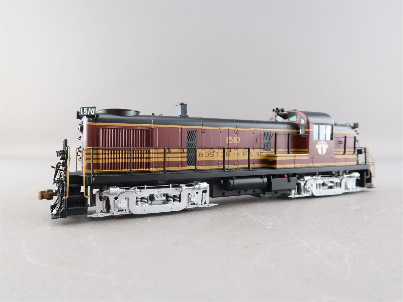 HO Brass Model - OMI 087010107.1 B&M Boston & Maine ALCO RS-3 Phase III Maroon Black Dulux Gold ...
