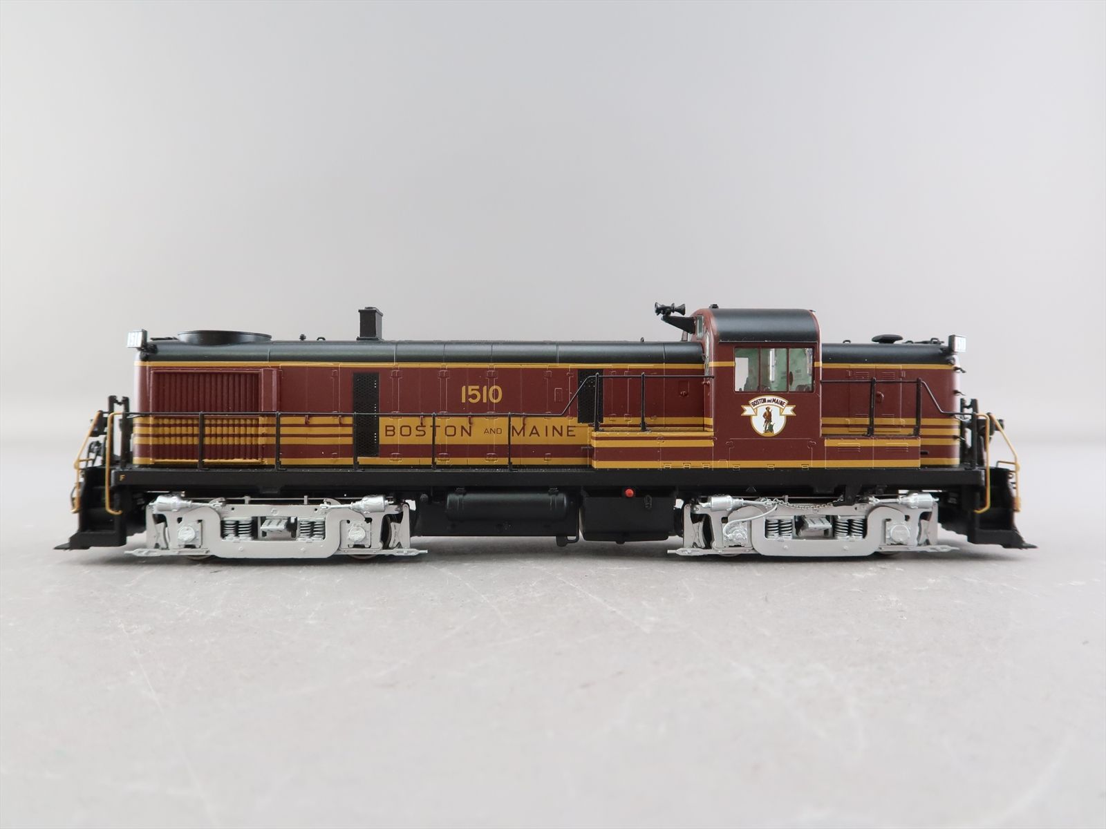 HO Brass Model - OMI 087010107.1 B&M Boston & Maine ALCO RS-3 Phase III Maroon Black Dulux Gold ...