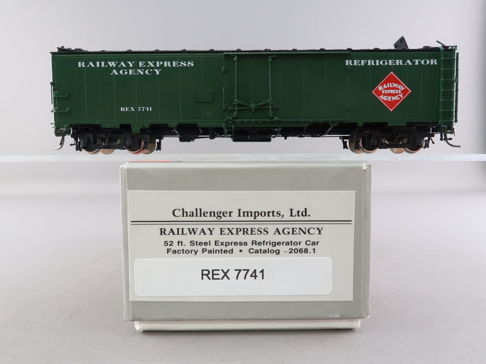 HO Brass Model - CIL 2068.1 REA Railway Express Agency 52' Reefer REX ...