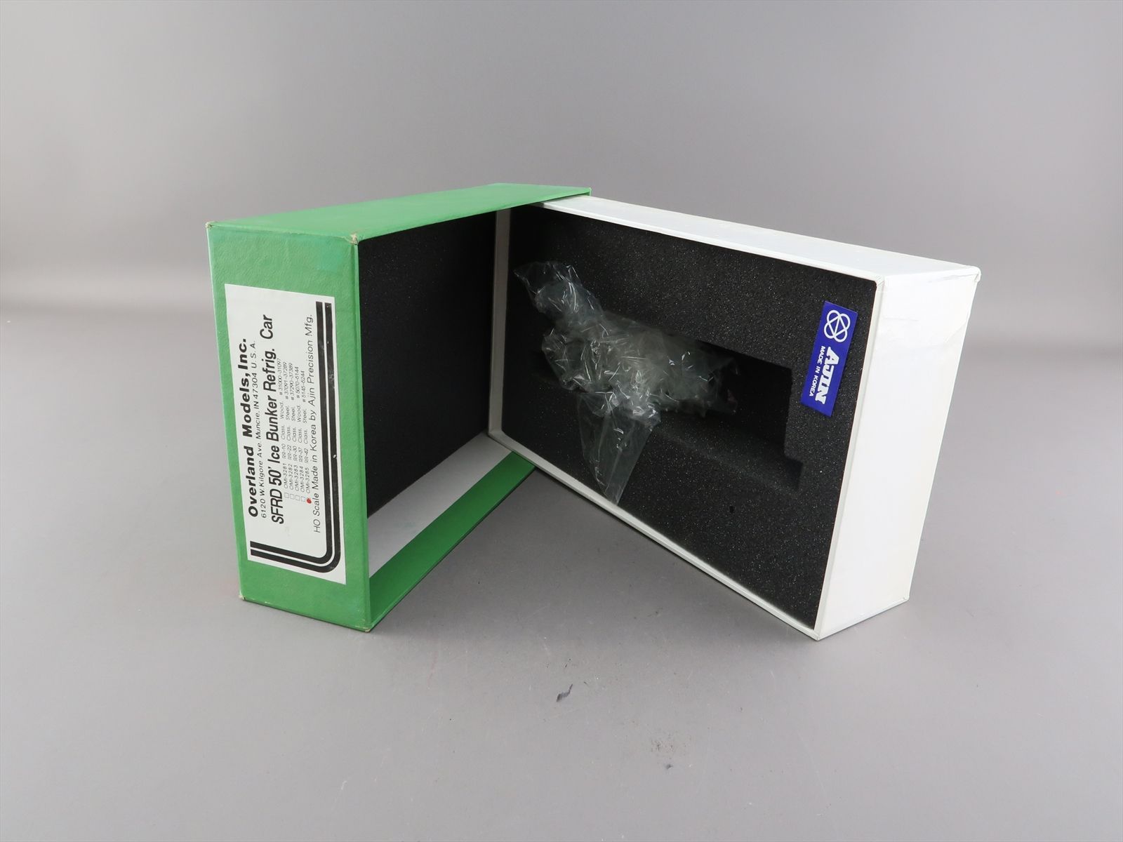 HO Brass Model - OMI 3285 SFRD Santa Fe 50' Ice Bunker RR-42 Steel ...