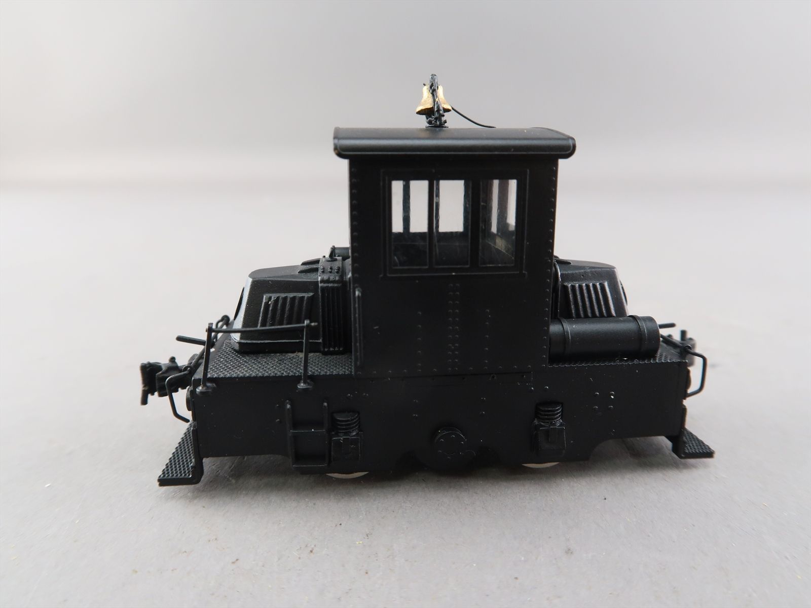 HO Brass Model - Sugiyama 33-Ton 33 Ton Mack Switcher - F/P + Unlettered