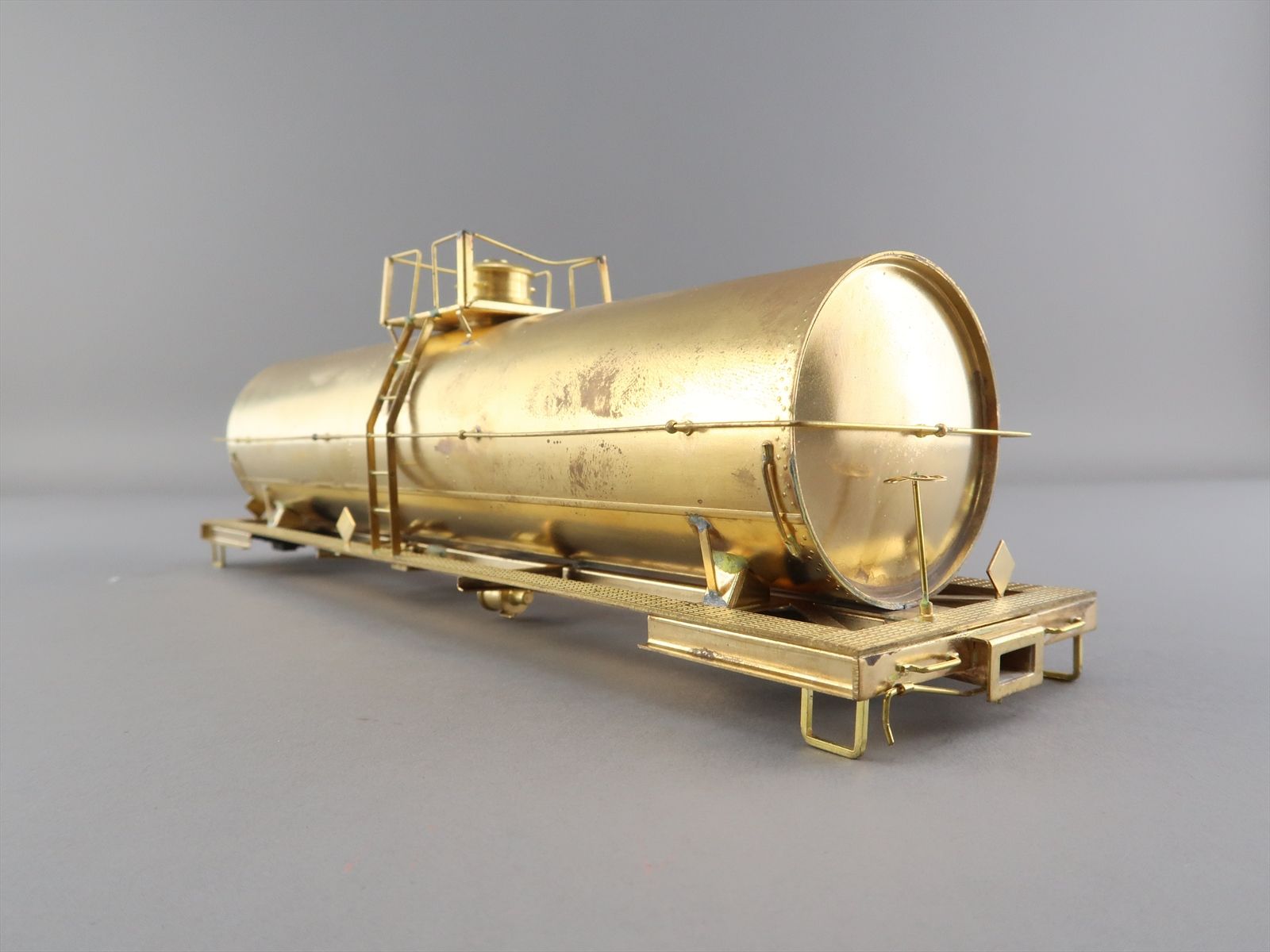 O Brass Model - USH US Hobbies 305 10,000 Gallon Chemical Tank Car ...