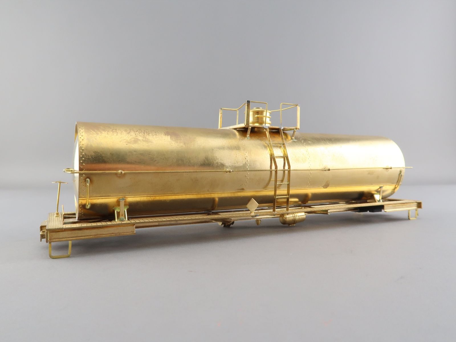 O Brass Model - USH US Hobbies 305 10,000 Gallon Chemical Tank Car ...