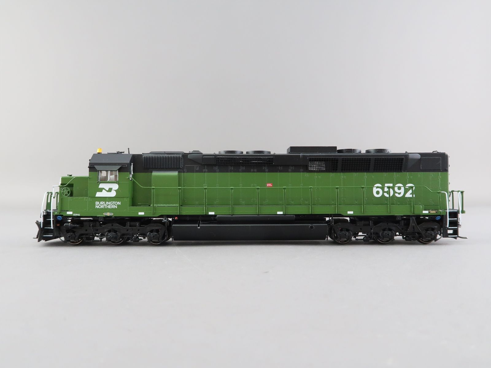 HO Brass Model - UTI 5009-1 BN Burlington Northern SDP-45 #6592 - F/P - 2010 Run - Boo-Rim - #2 / 11