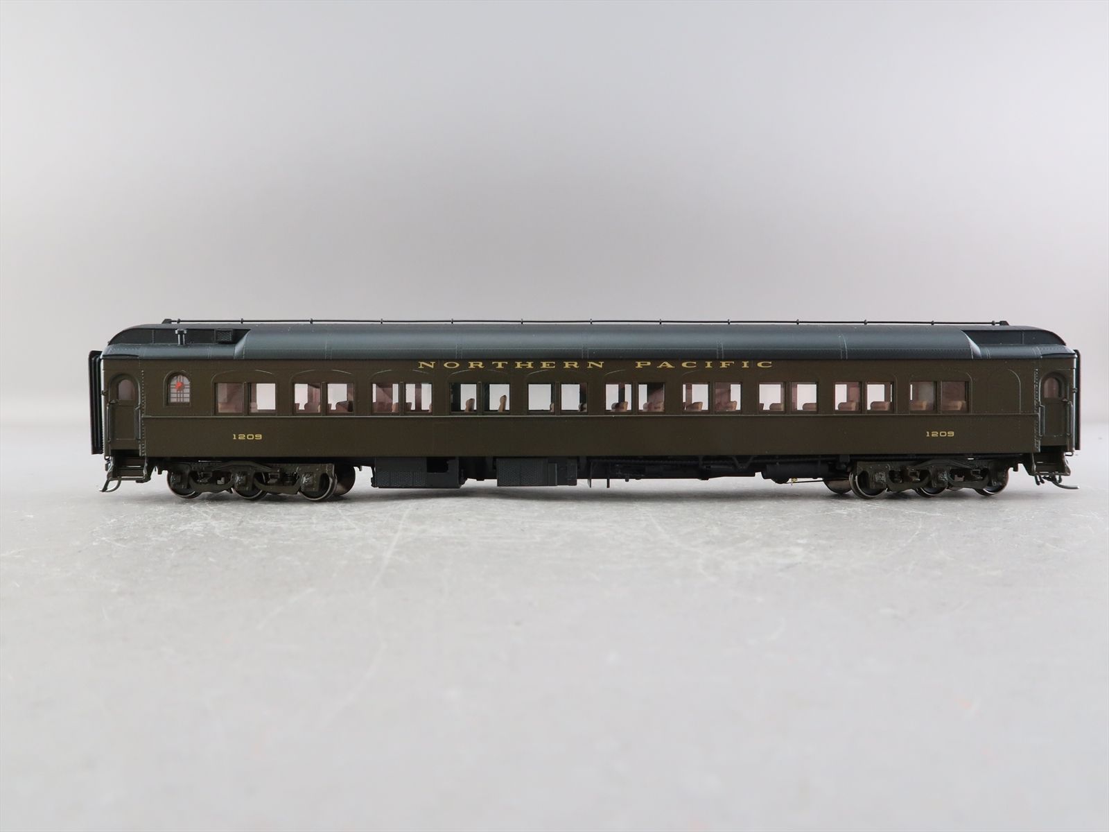 HO Brass Model - W&R NP Northern Pacific Coach w/ AC Pullman Green ...