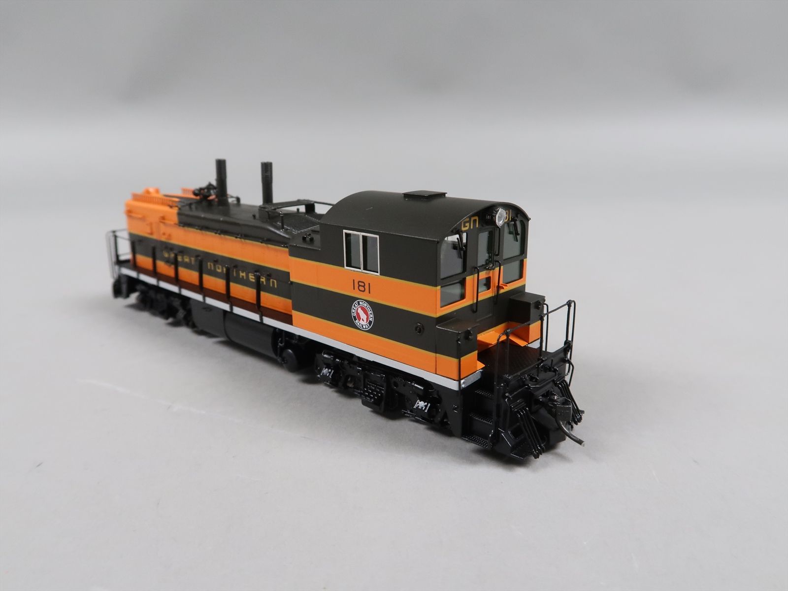 HO Brass Model - DP 6535.0 GN Great Northern Empire Builder NW-3 ...