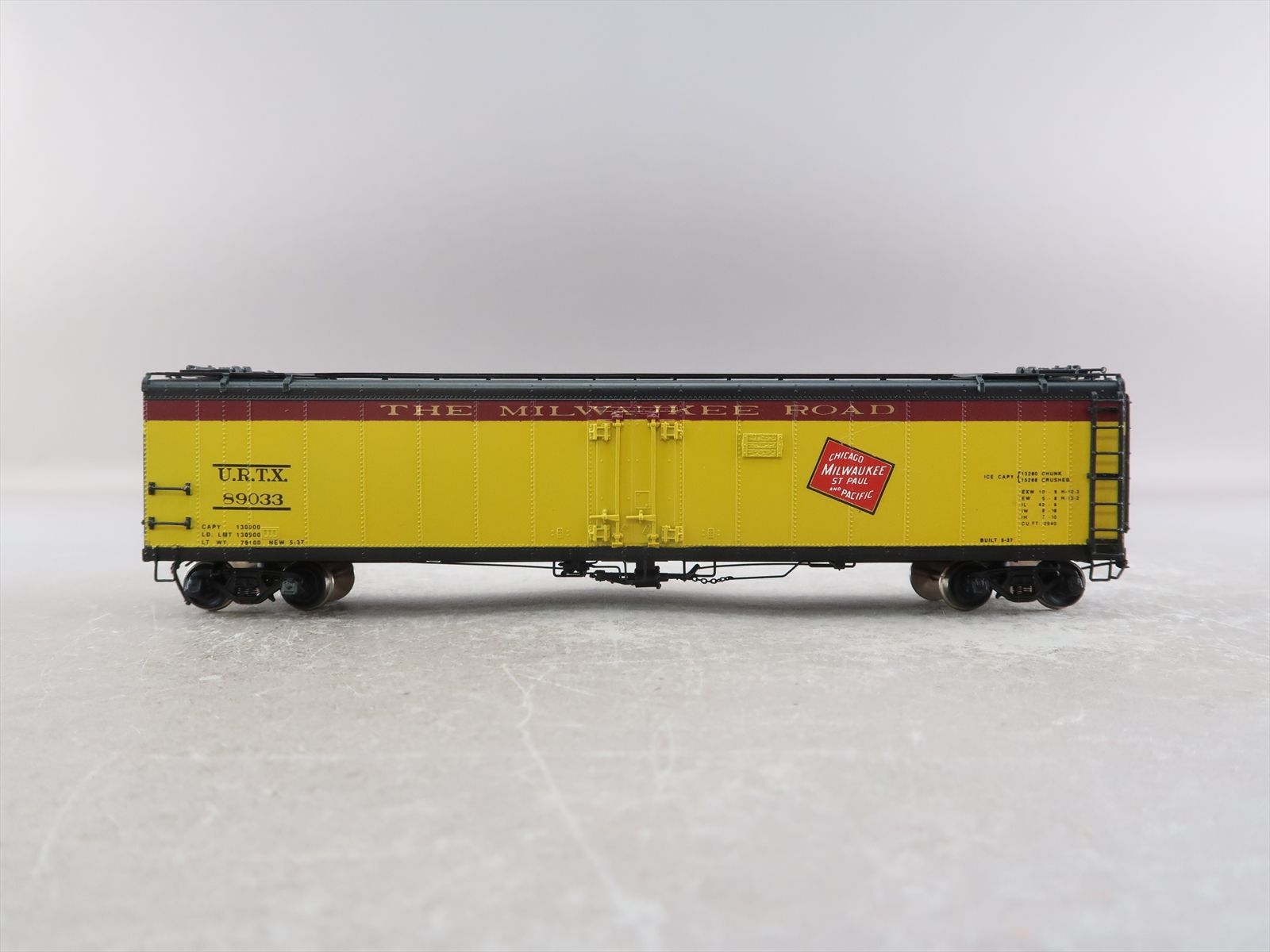 HO Brass Model - OMI 3163.1 Milwaukee URTX 70 Ton Reefer Refrigerator ...