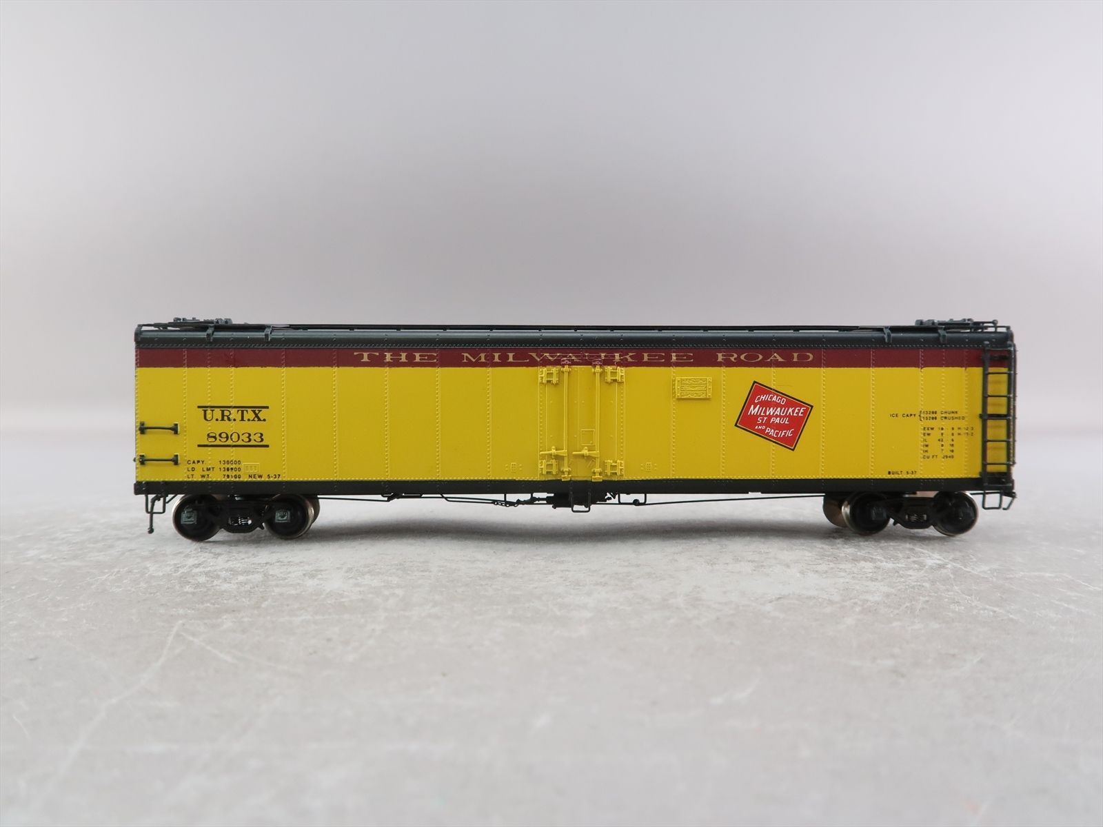HO Brass Model - OMI 3163.1 Milwaukee URTX 70 Ton Reefer Refrigerator ...