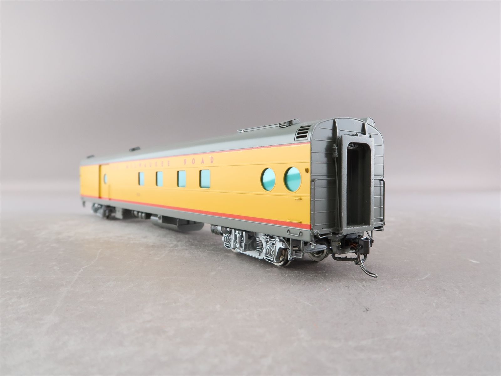 HO Brass Model - SSL MILW02 Milwaukee Road Baggage Dormitory 1957 #1312 ...