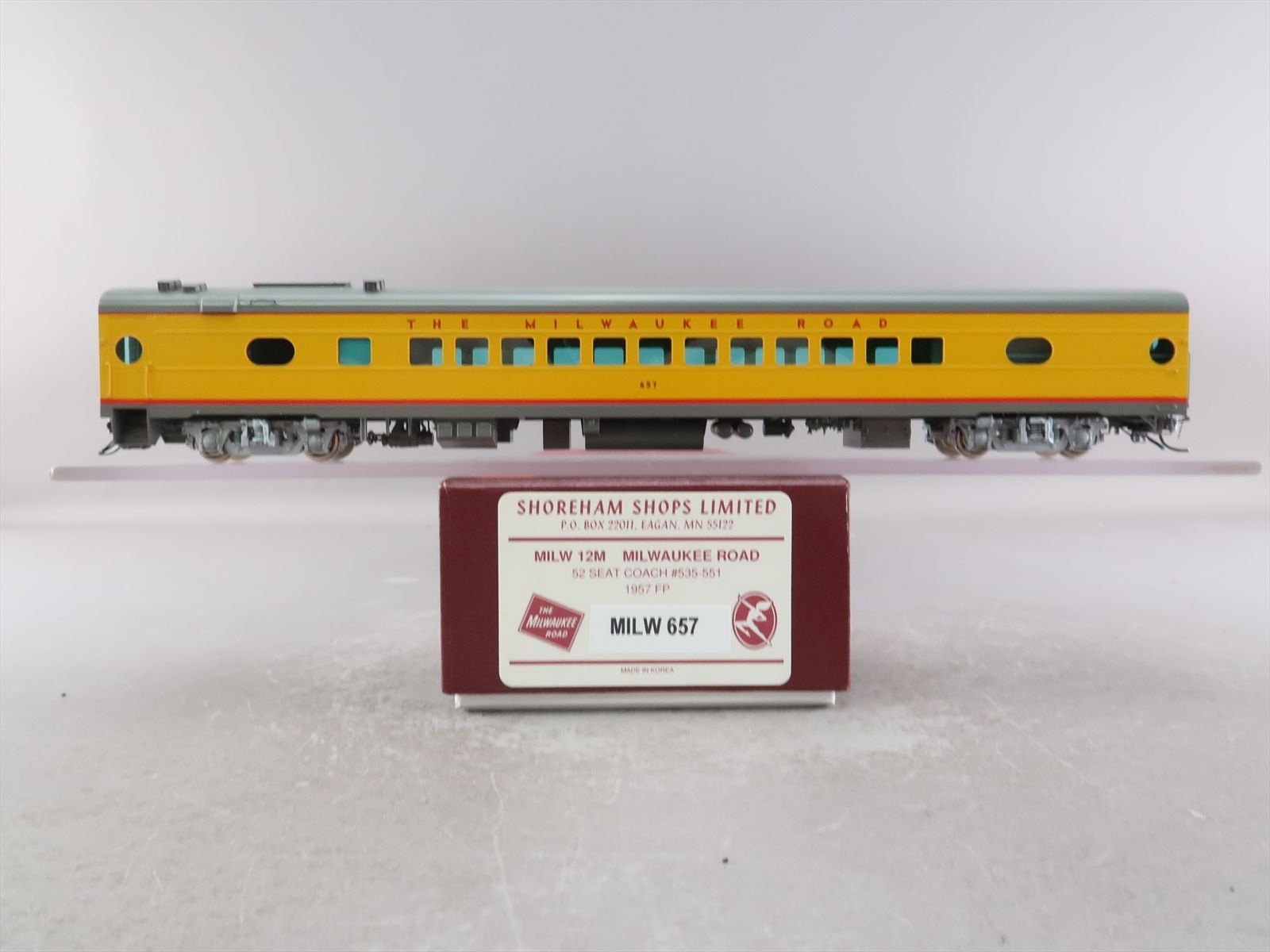 HO Brass Model - SSL Shoreham Shops MILW12M 1957 Milwaukee 52-Seat Coach #657 - F/P - Ajin