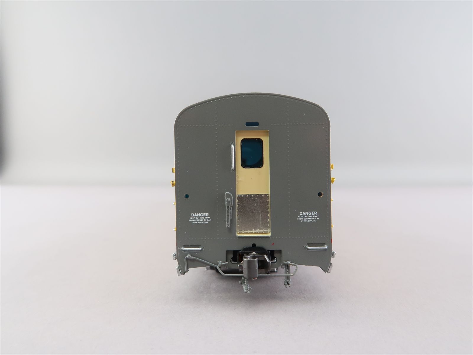 HO Brass Model - RWC UP02 C&NW Chicago & Northwestern 56-Seat Coach ...