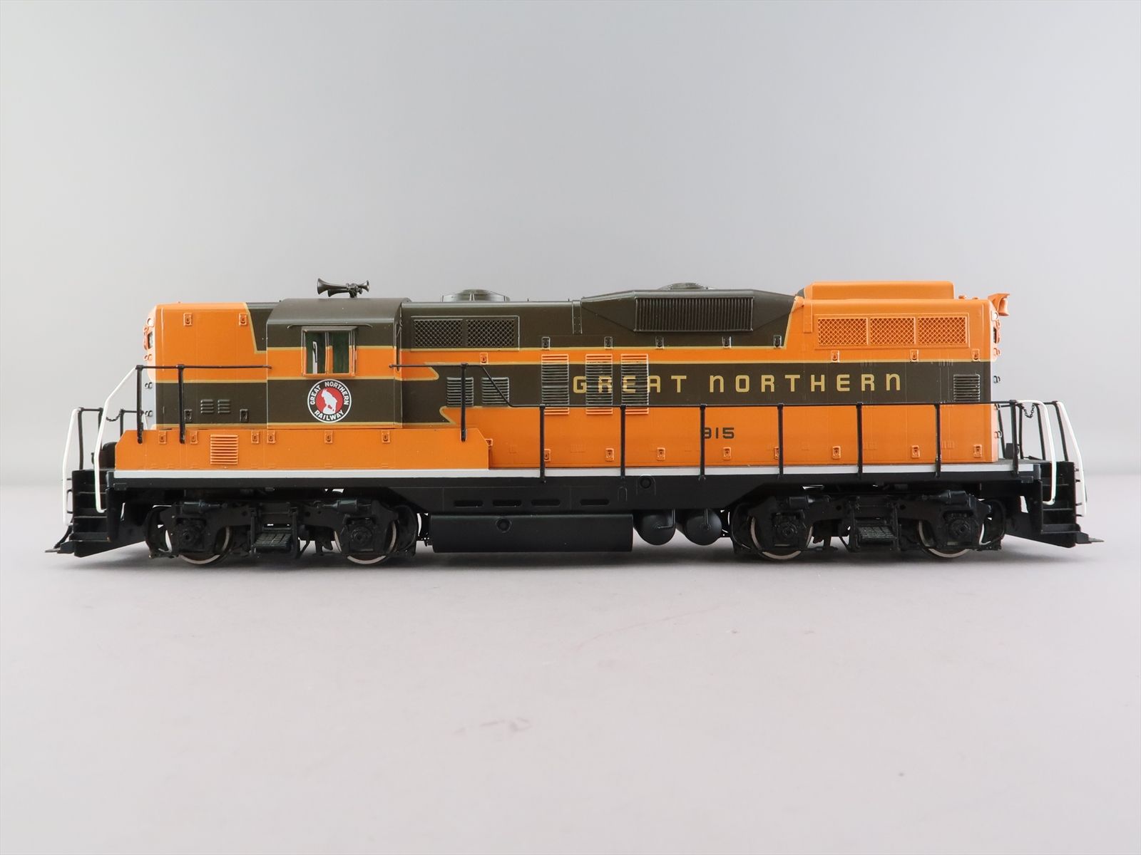 O 2-Rail Brass - CIL 2022.1 GN Great Northern EMD GP-9 Phase 3 Diesel ...