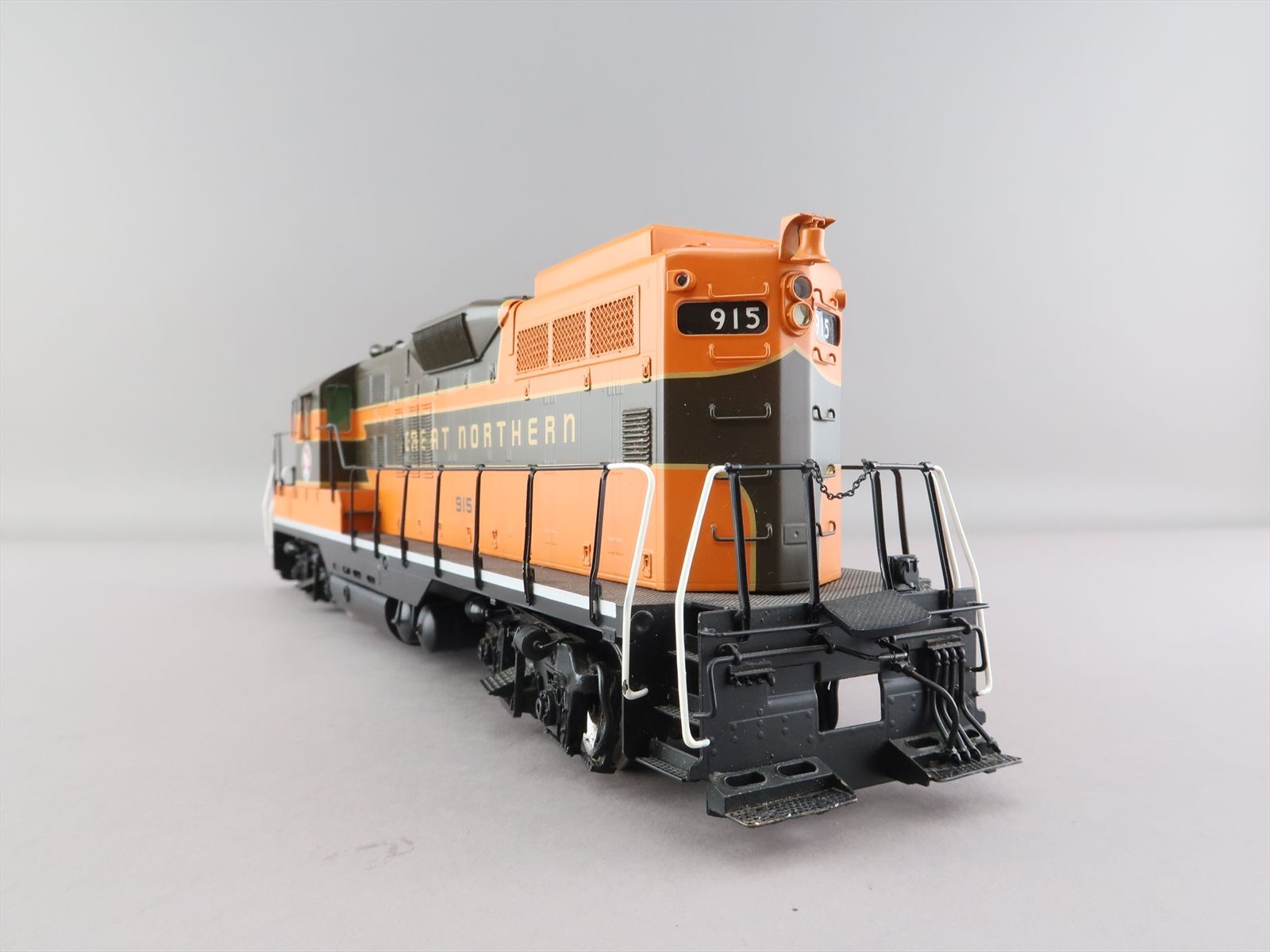 O 2-Rail Brass - CIL 2022.1 GN Great Northern EMD GP-9 Phase 3 Diesel ...