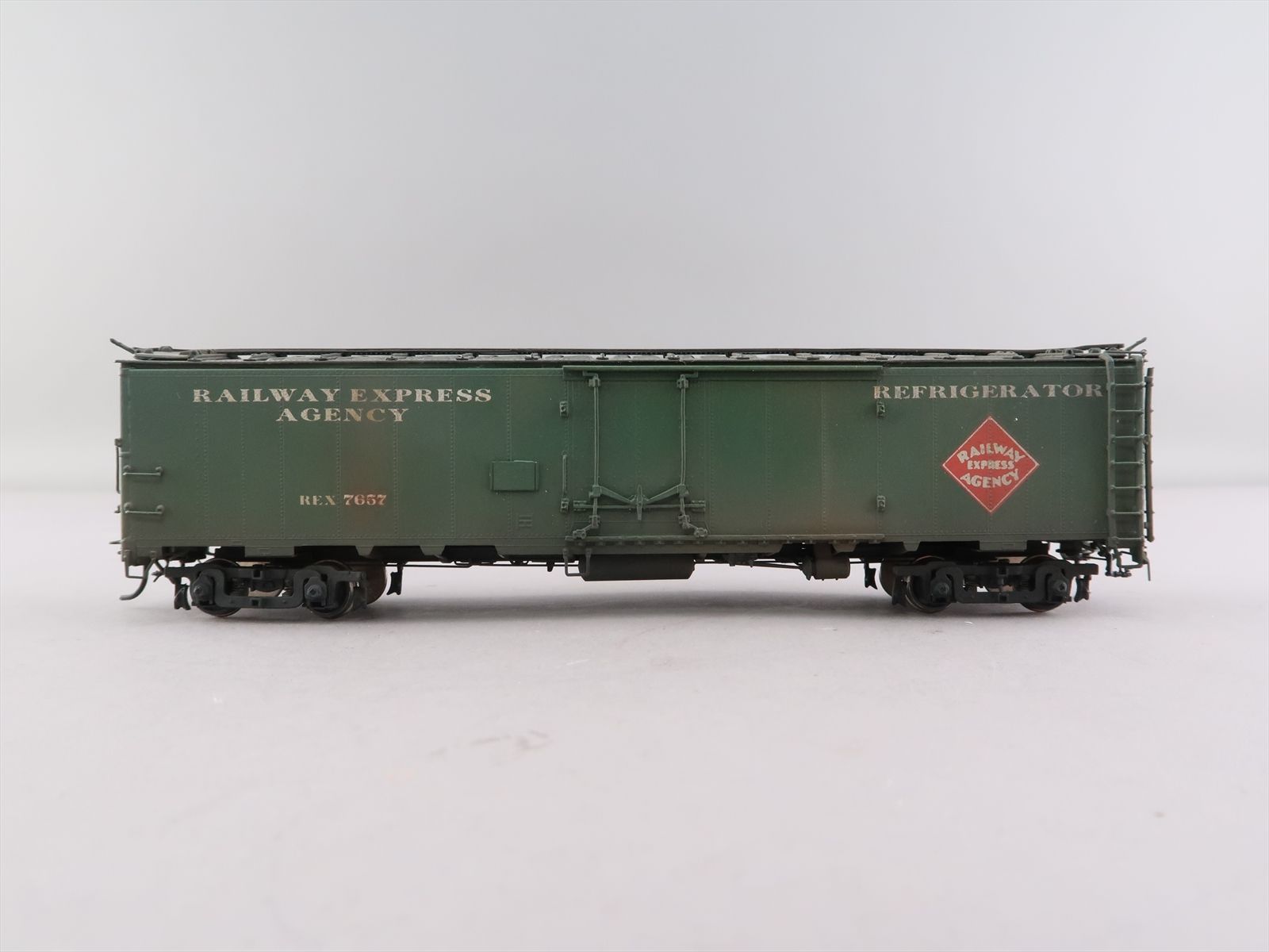 HO Brass Model - CIL 2068.1 REA Railway Express Agency - 52' Reefer REX ...